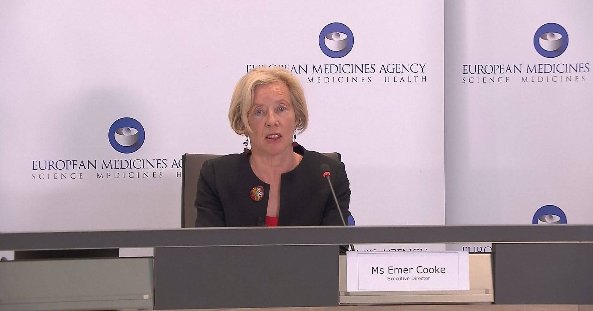 Emer Cooke sobre vacinação - SIC Notícias