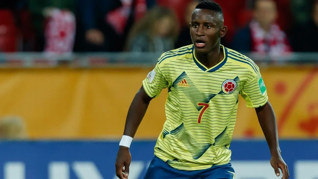 Iván Angulo chega ao Portimonense por empréstimo - SIC Notícias