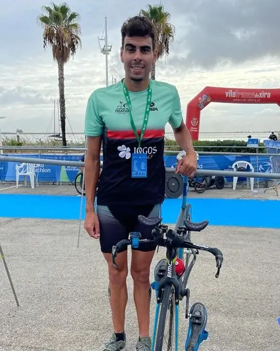 Filipe Marques conquista ouro na Taça do Mundo de Paratriatlo - SIC ...