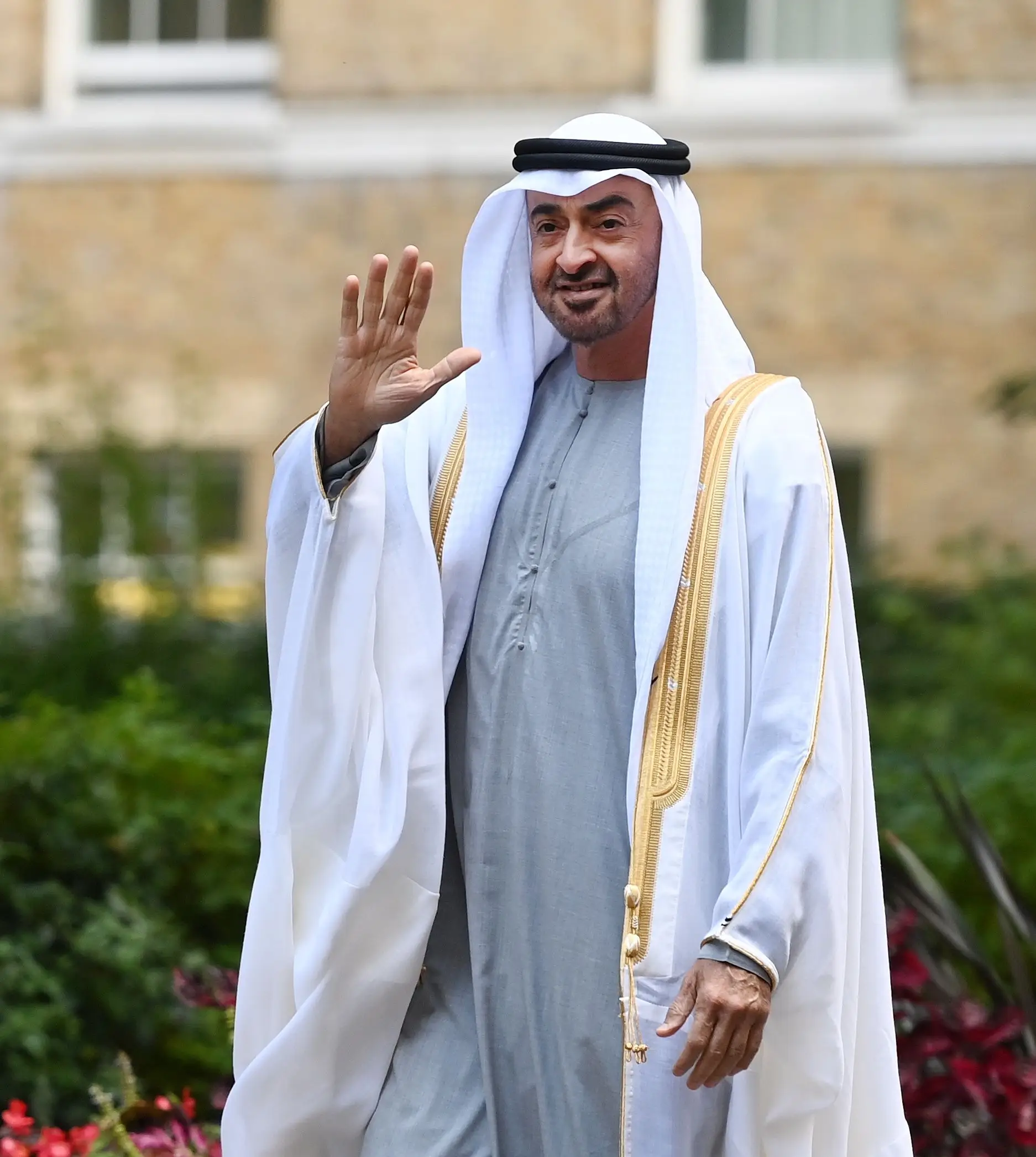 Mohammed bin Zayed eleito Presidente dos Emirados Árabes Unidos - SIC ...