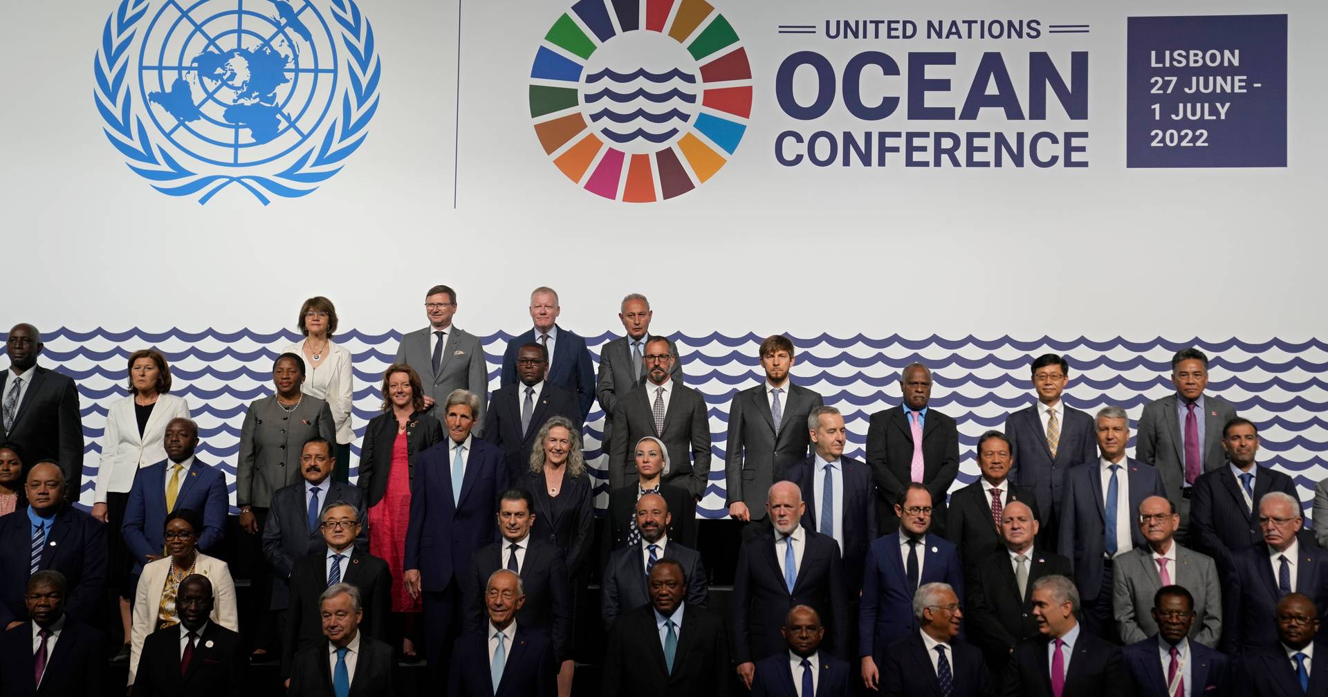 Conferência da ONU entra no segundo dia com “promessa oceânica” - SIC ...