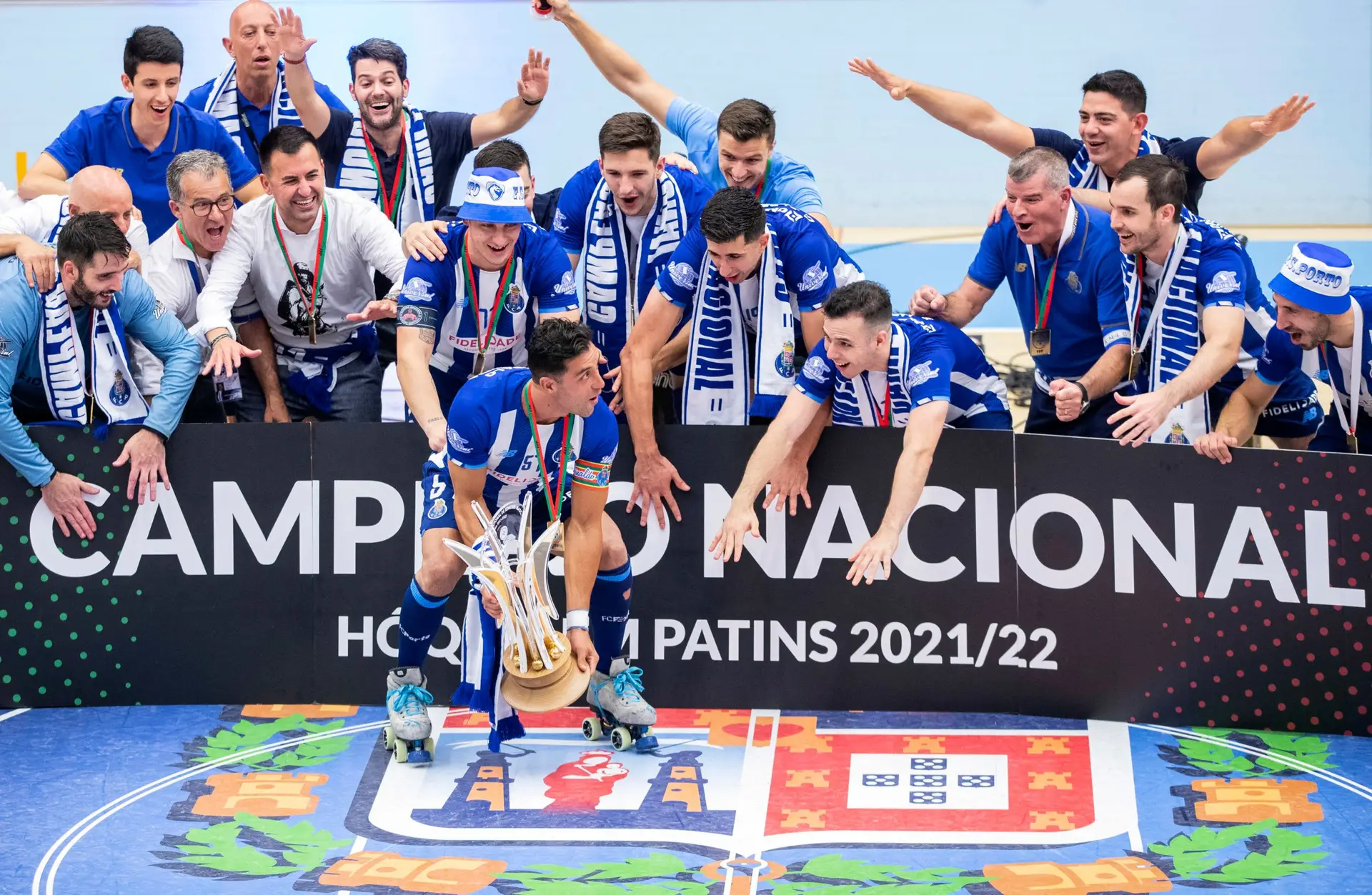 FC Porto sagra-se campeão nacional de hóquei em patins - SIC Notícias