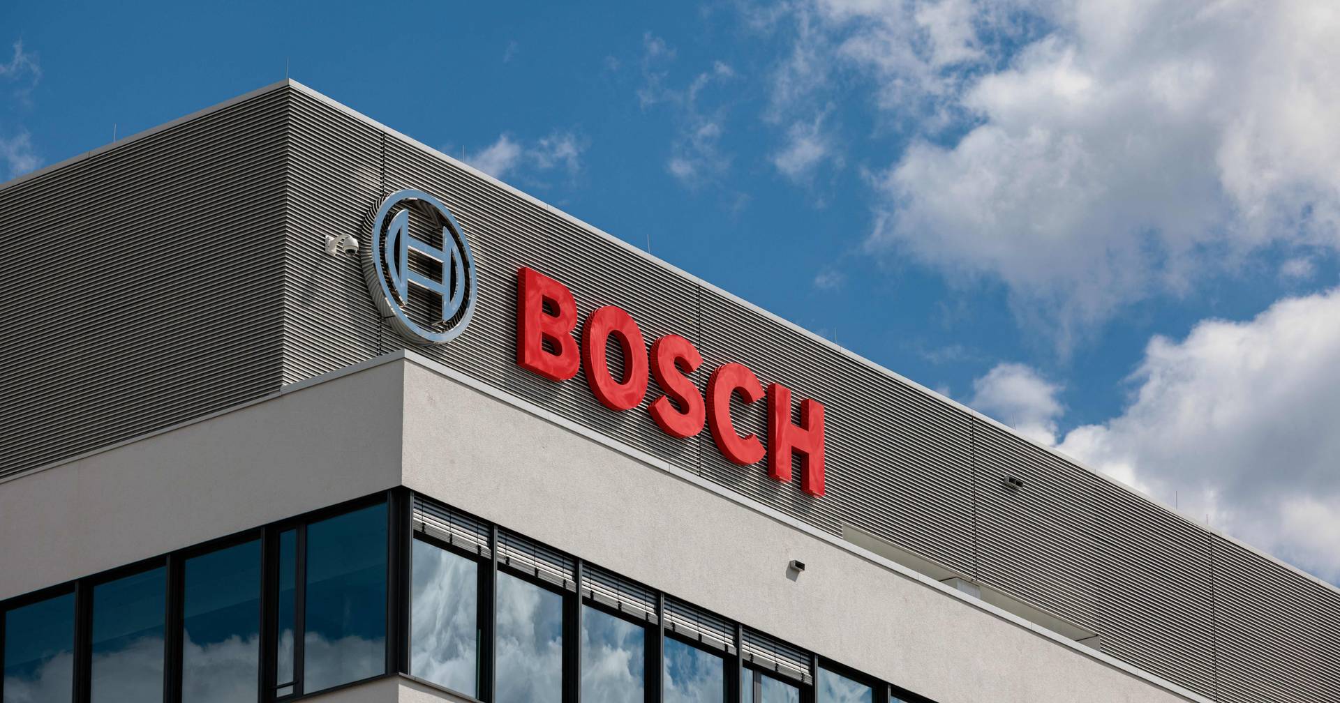 Bosch prevê eliminar mais de 13.000 empregos na Alemanha até 2030 - SIC ...