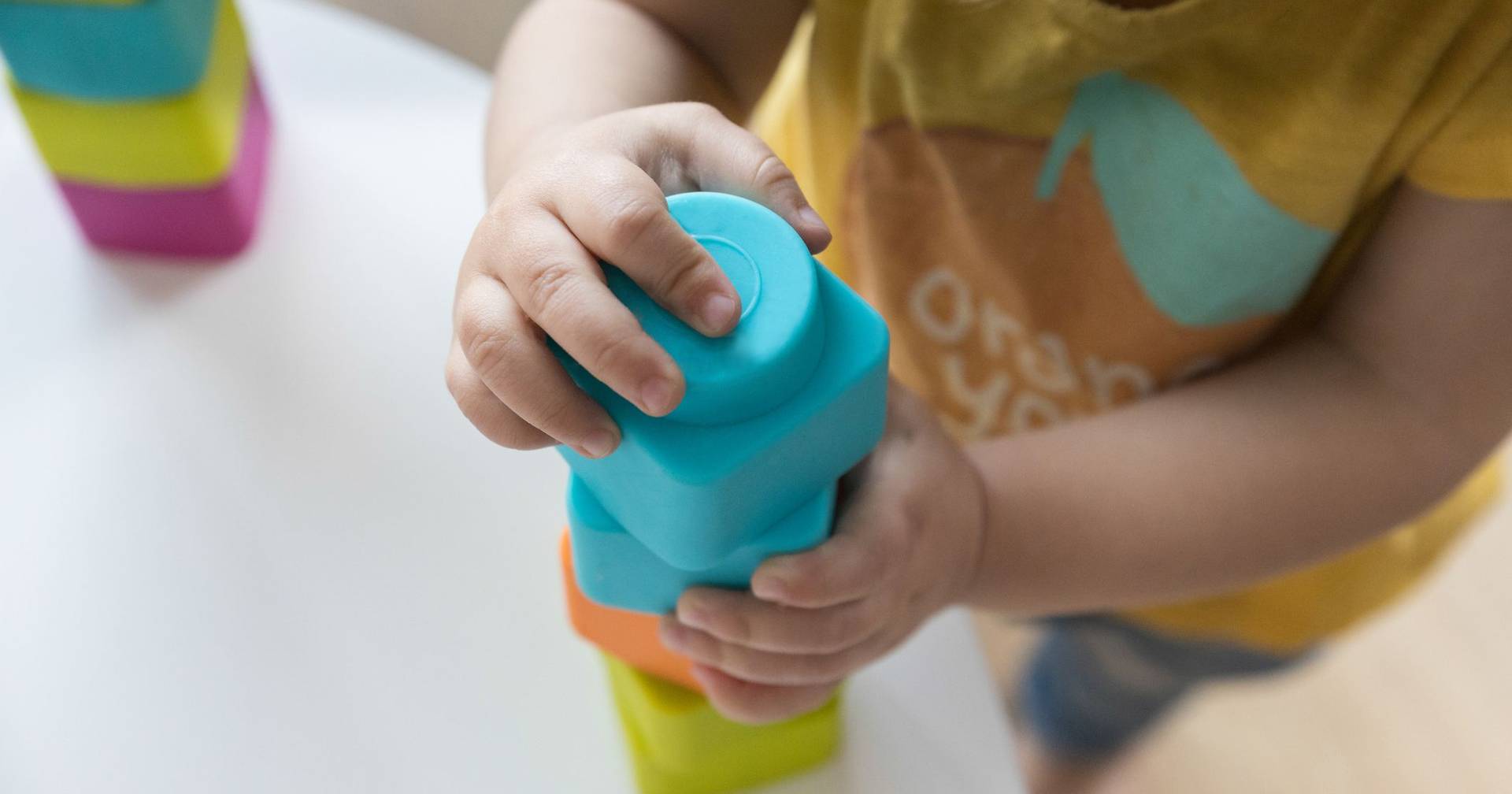 Creches gratuitas para bebés até um ano - SIC Notícias