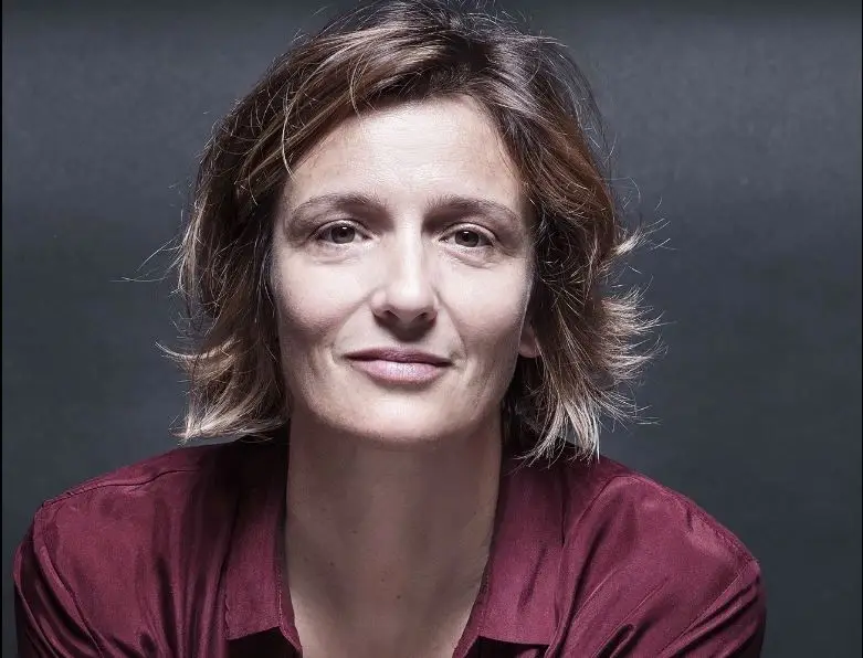 Beatriz Batarda estreia "C., Celeste e a Primeira Virtude", no Teatro ...