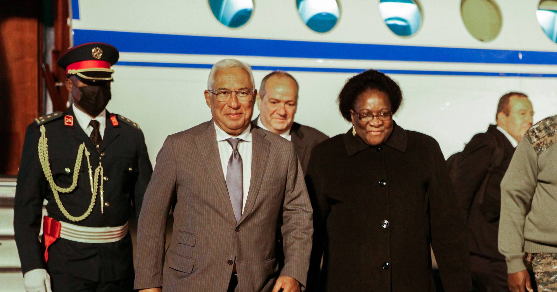 Reforço da cooperação bilateral marca Cimeira Luso-moçambicana em ...