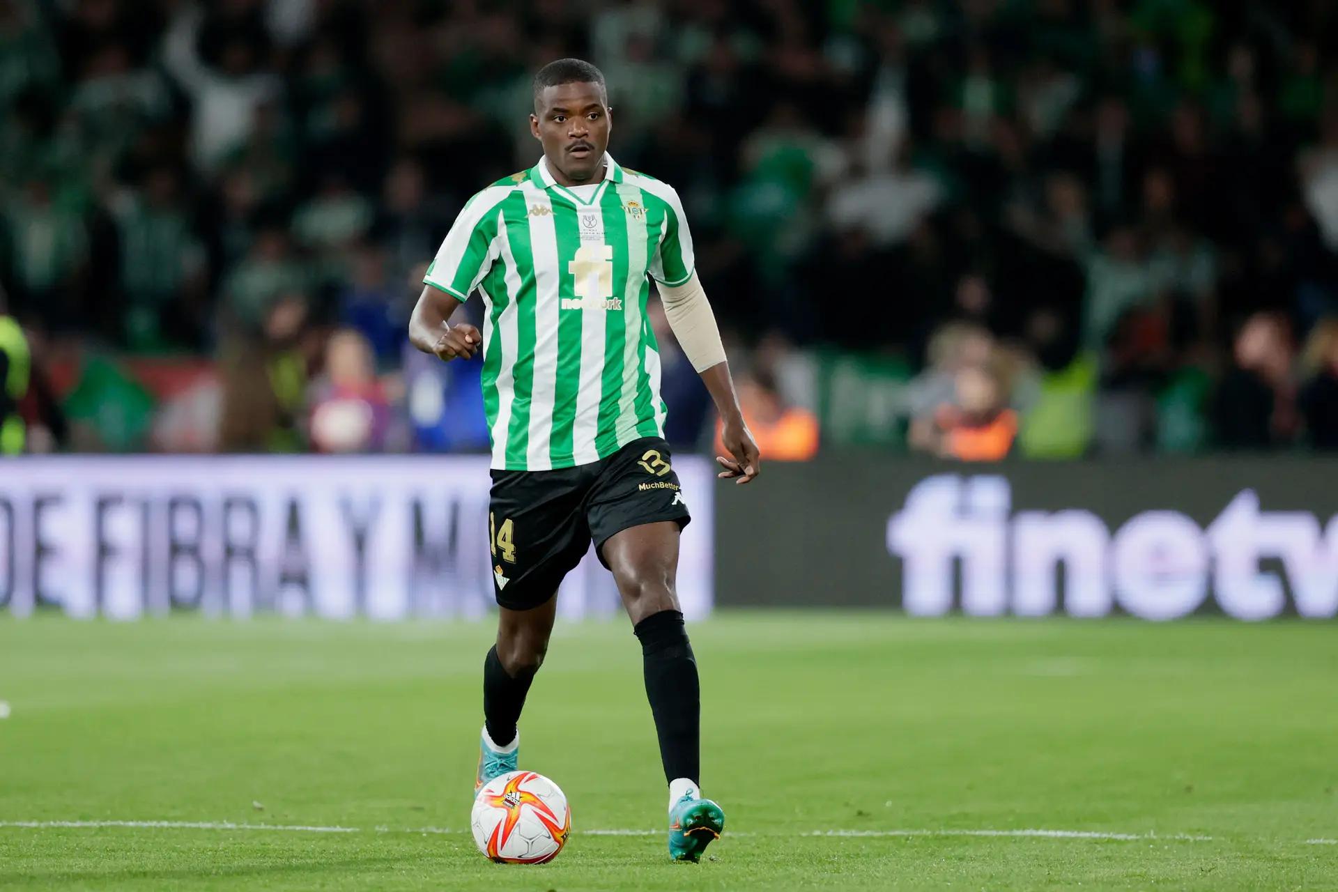 William Carvalho diz estar no momento "mais constante" da carreira ...