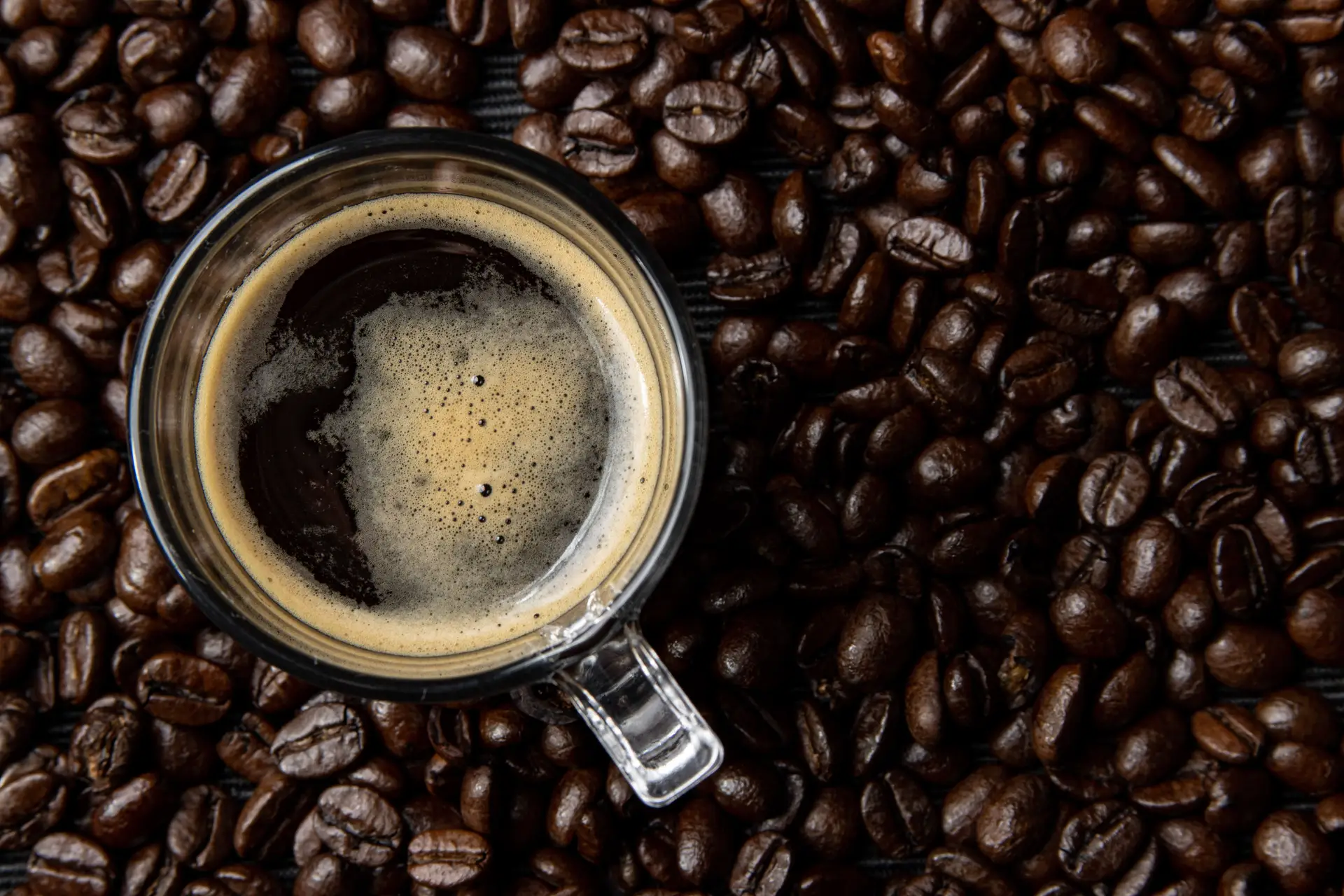 Delta lança primeiro café português produzido nos Açores - SIC Notícias