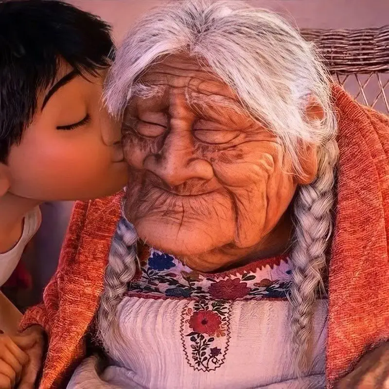 Morreu aos 109 anos a mulher que inspirou a avó do filme “Coco” - SIC ...