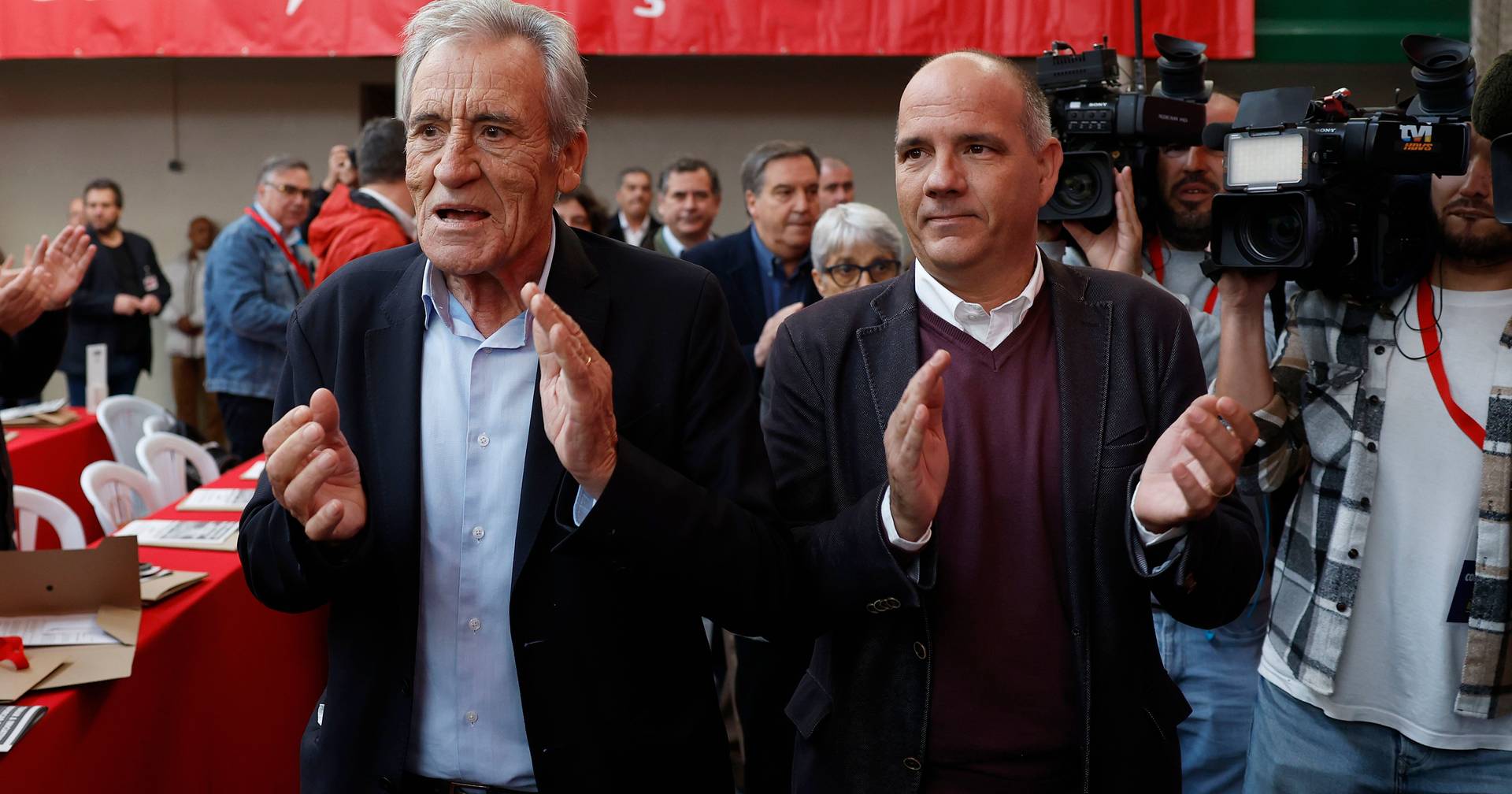 Paulo Raimundo assume liderança e discursa pela 1º vez enquanto ...