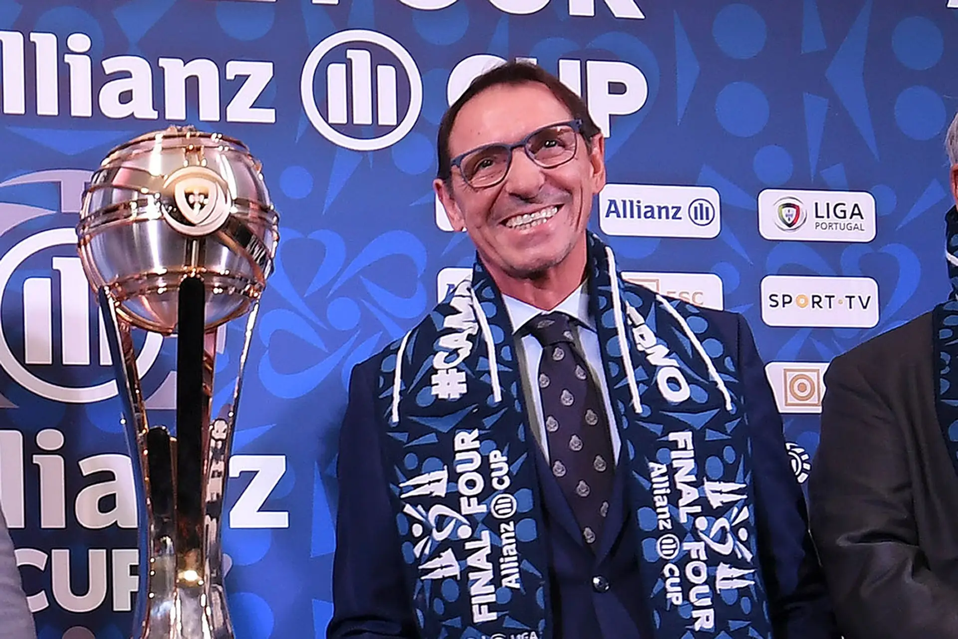 As últimas homenagens a Fernando Gomes - SIC Notícias