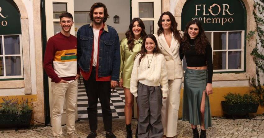 "Flor Sem Tempo" é a nova novela da SIC - SIC Notícias