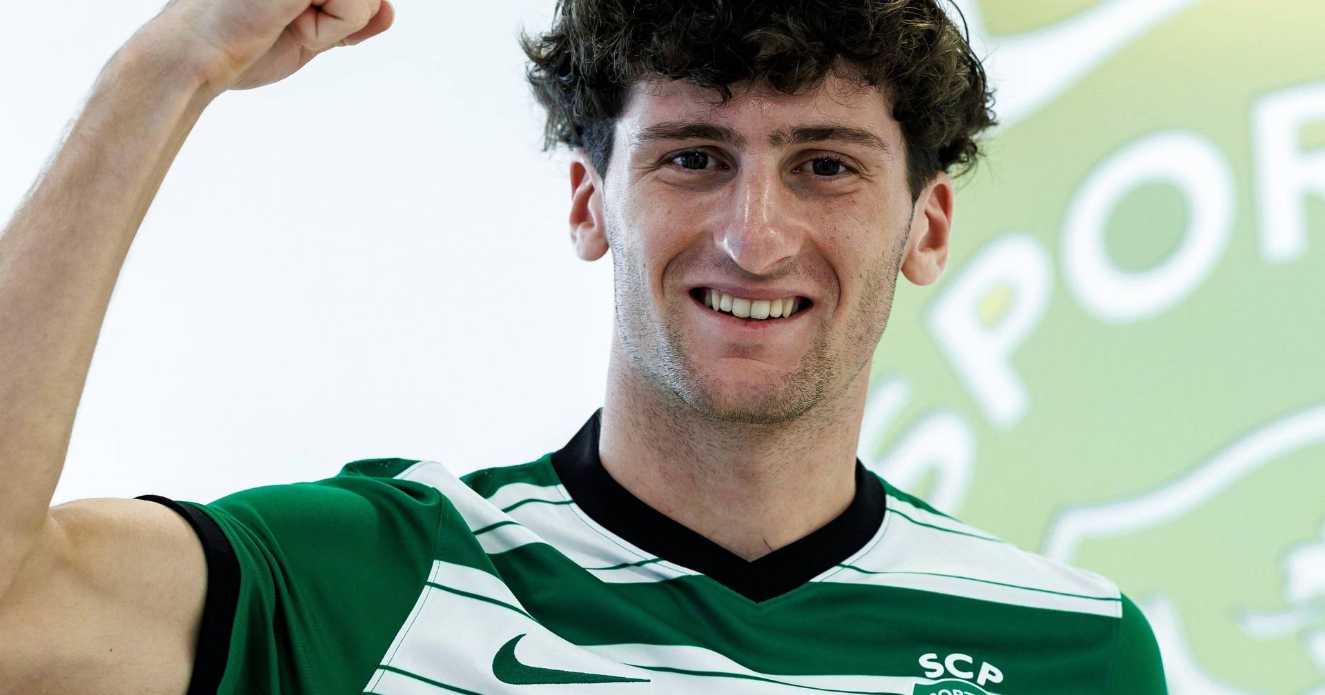 Sporting oficializa a contratação de Mateo Tanlongo - SIC Notícias