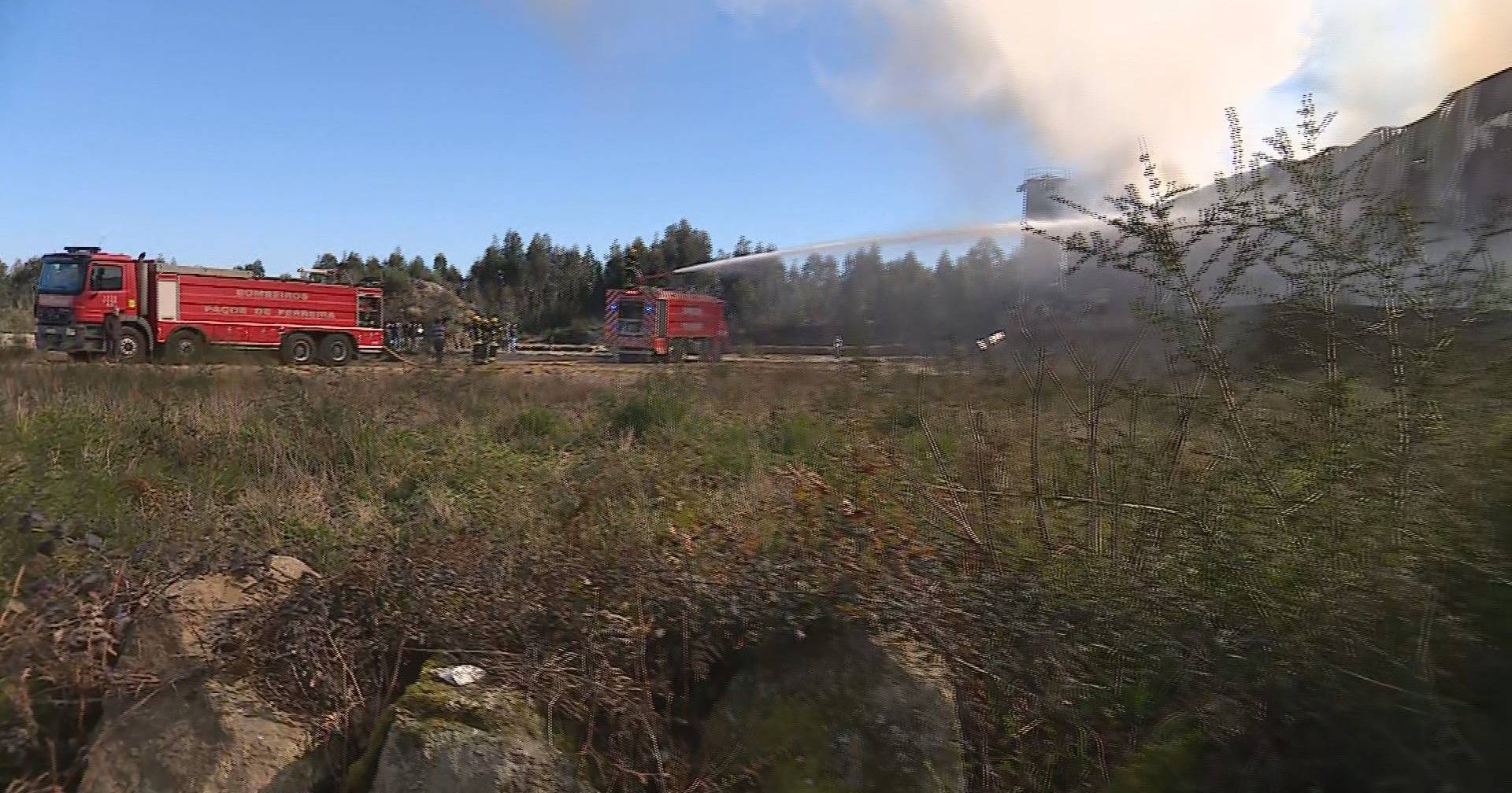 Incêndio deixa fábrica de cadeiras em Sobrosa "totalmente destruída ...