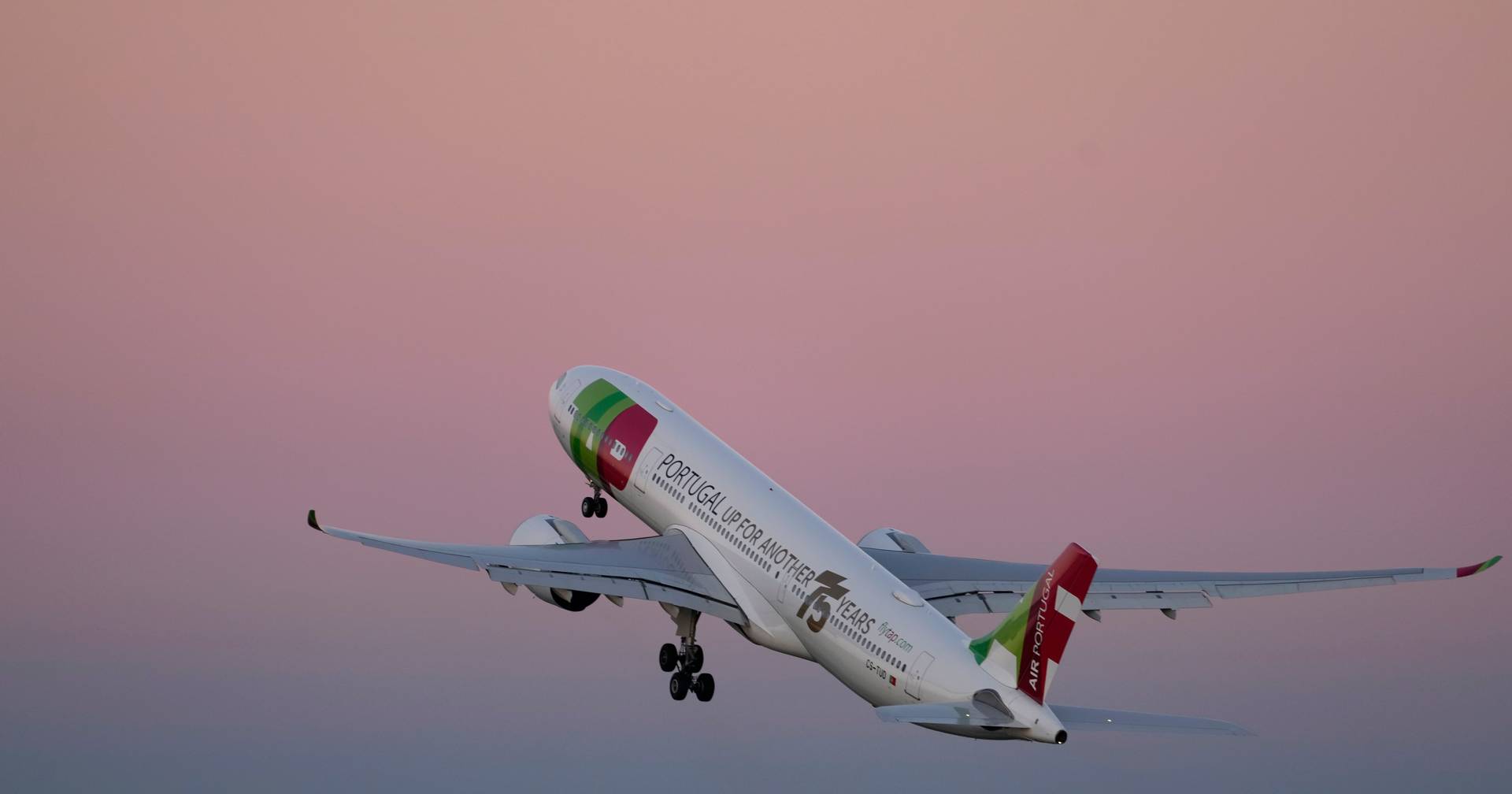 Acordo com Airbus para renovar frota terá lesado a TAP em 400 milhões ...