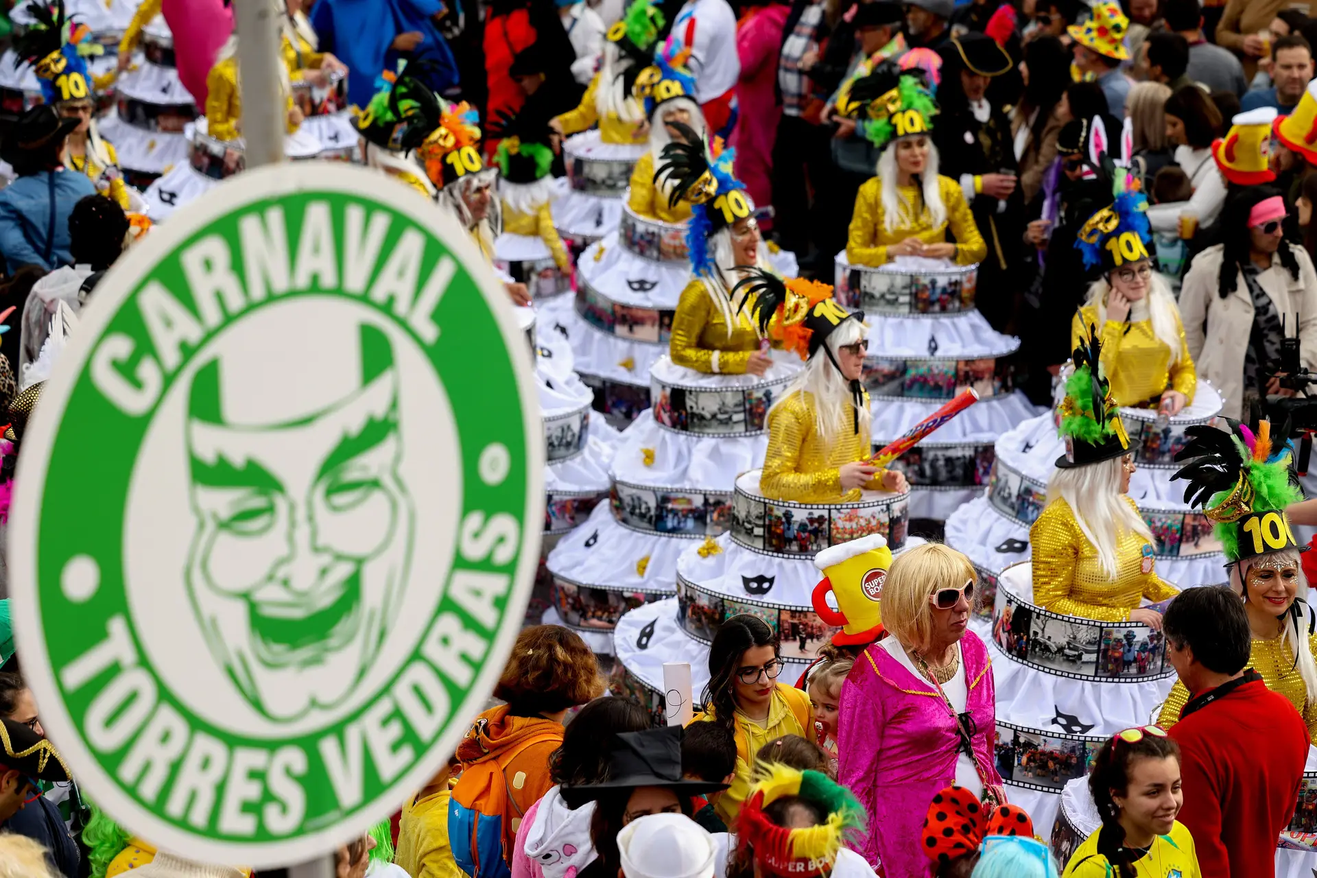 Carnaval de Torres Vedras celebra 100 anos - SIC Notícias