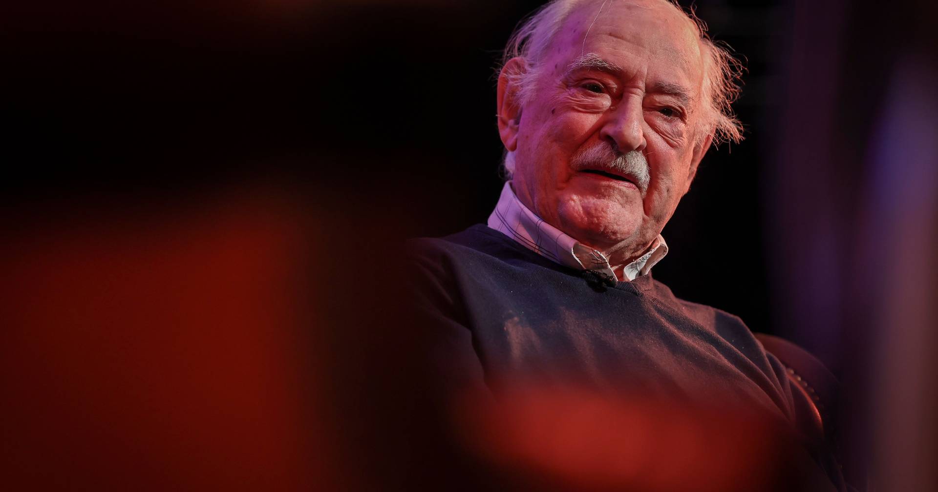 Ruy de Carvalho sobe ao palco pela centésima vez com peça sobre a sua ...