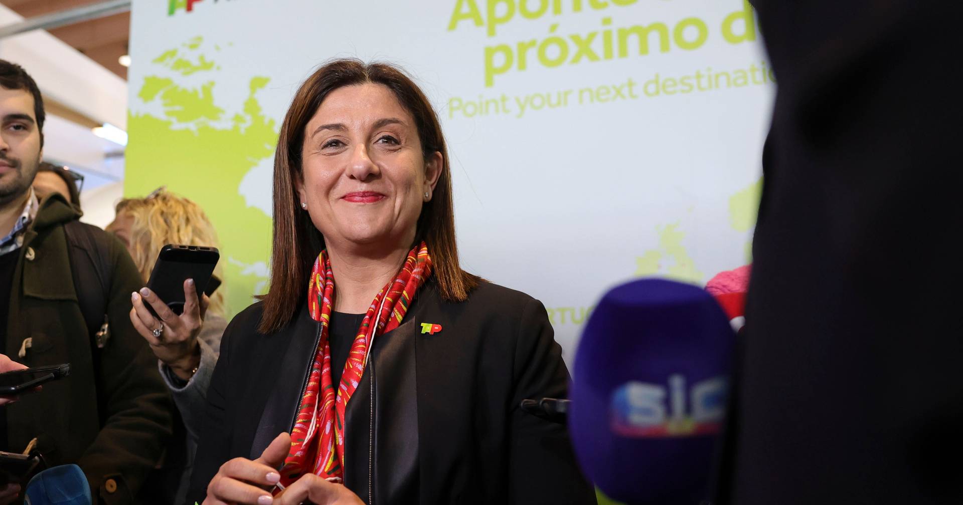 Caso Alexandra Reis: "Vamos esperar pelo relatório final", diz CEO da TAP - SIC Notícias