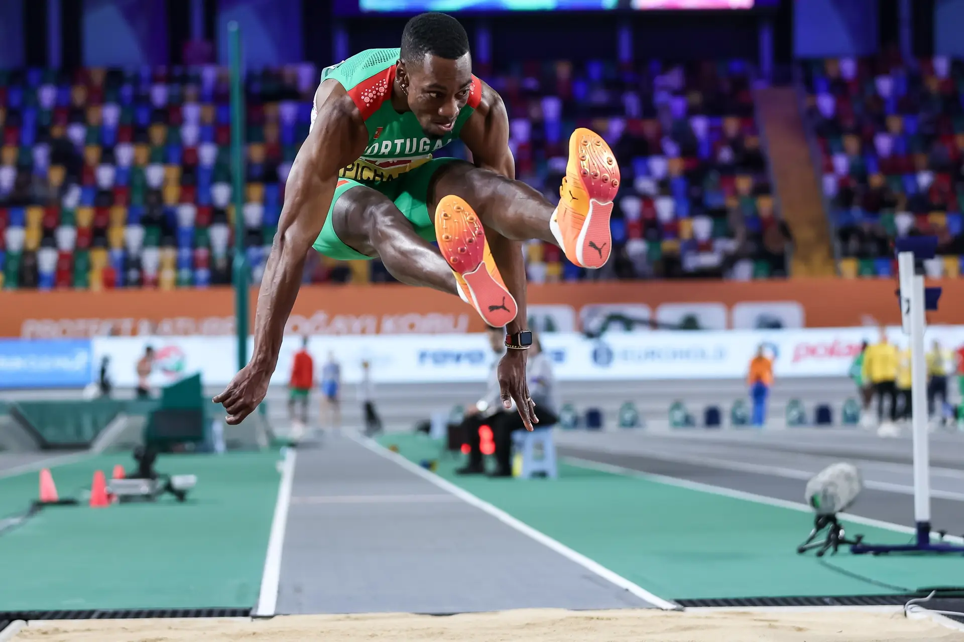 Pedro Pichardo é bicampeão europeu de triplo salto - SIC Notícias