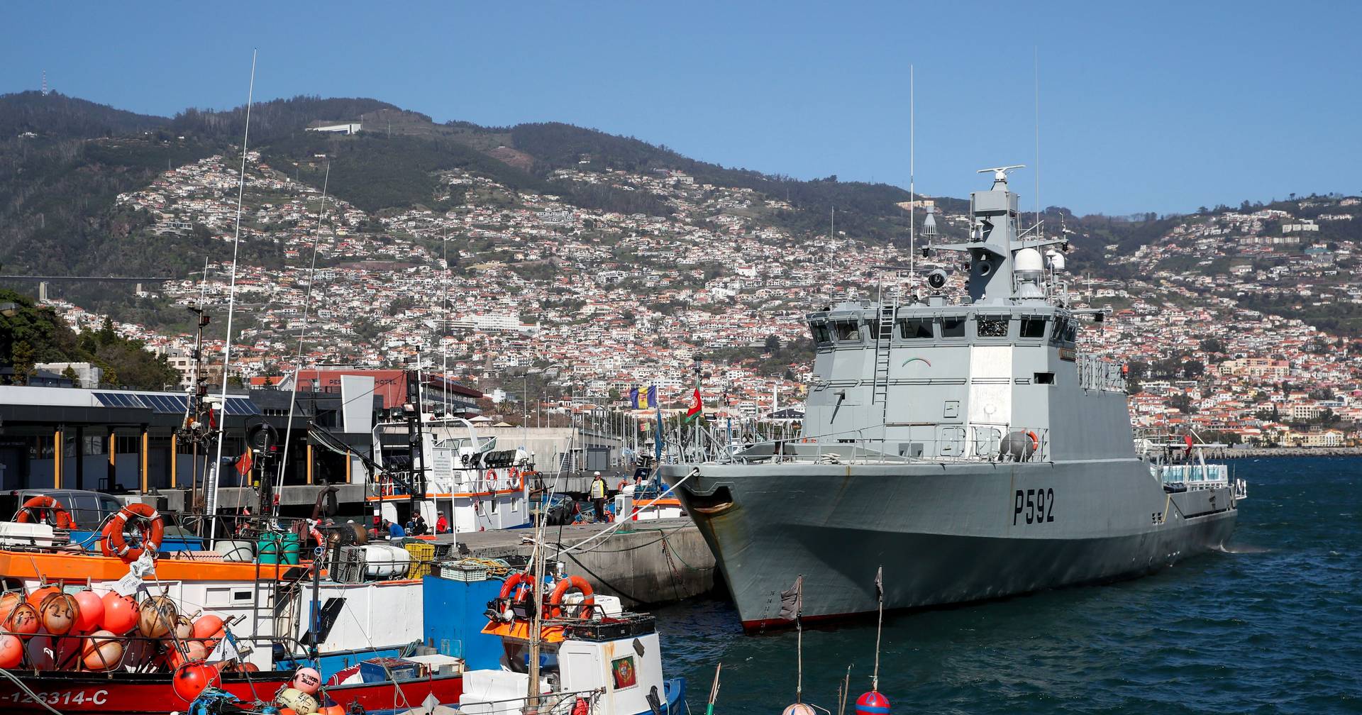 NRP Mondego: chefe da Marinha condenado a multa de 816 euros por ...