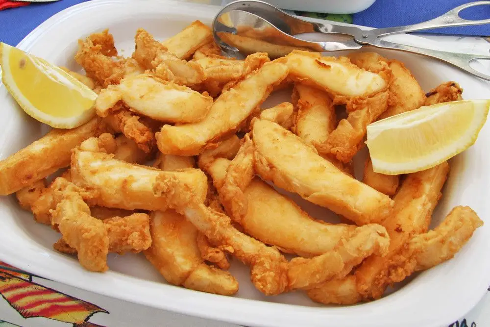 Prato do Dia: venha conhecer a história do choco frito, uma tradição em ...