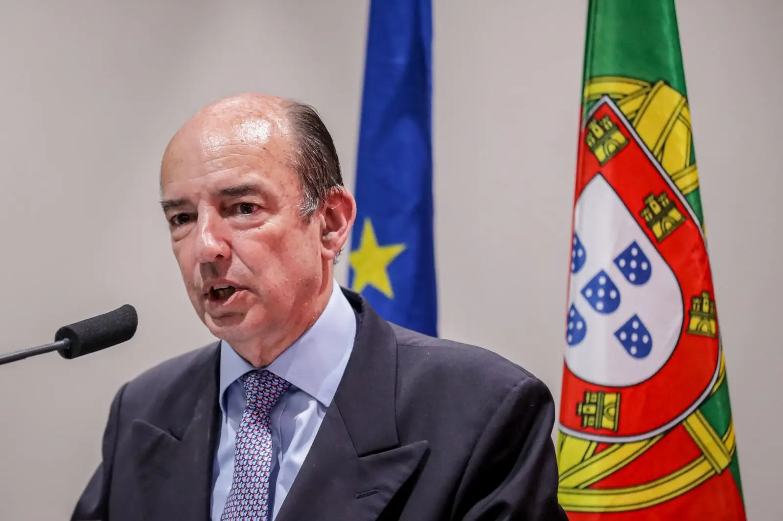 Social-democrata Carlos Coelho substitui Álvaro Amaro no Parlamento ...