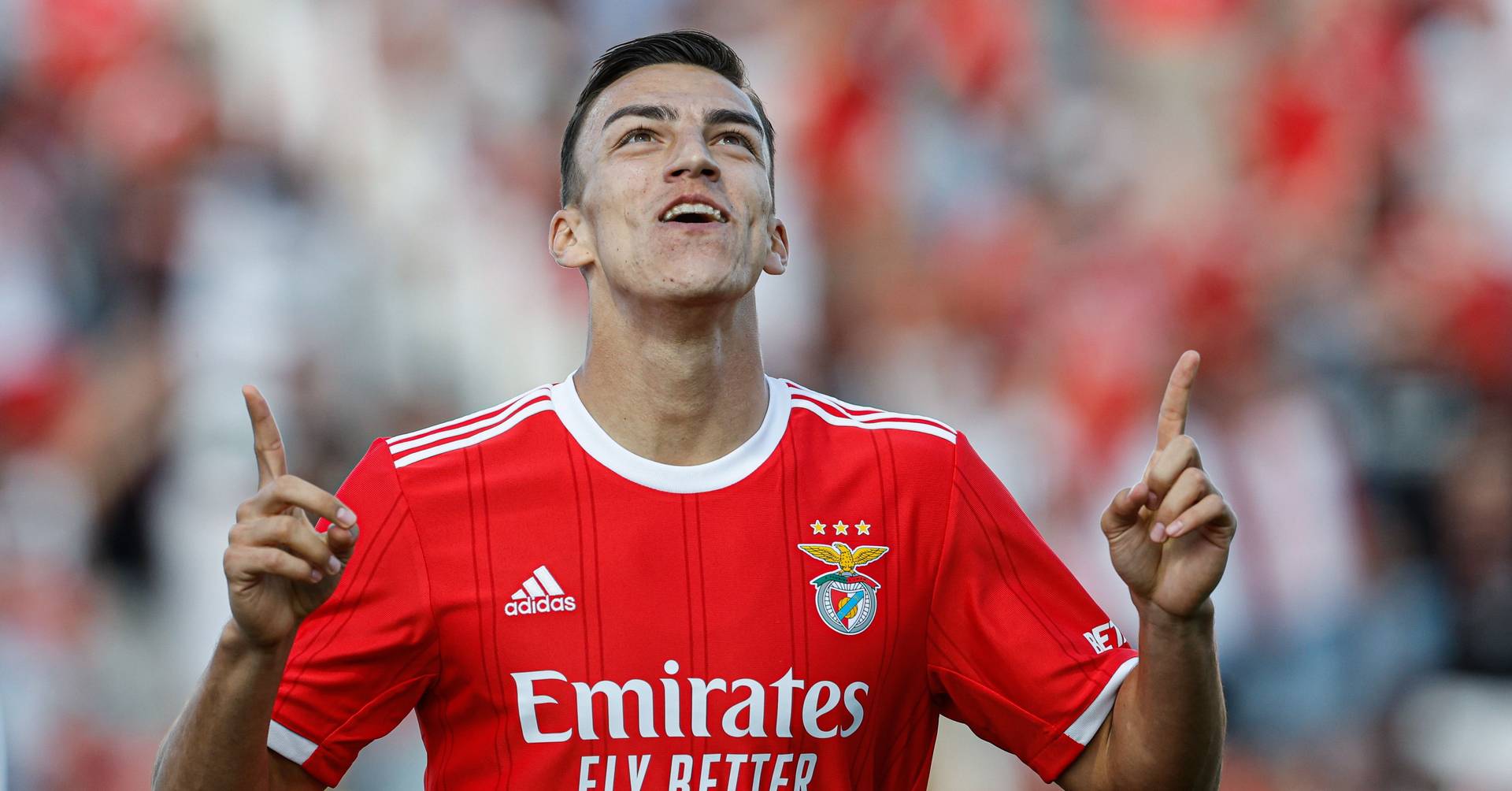 Oficial: Petar Musa deixa o Benfica em definitivo e ruma ao FC Dallas ...