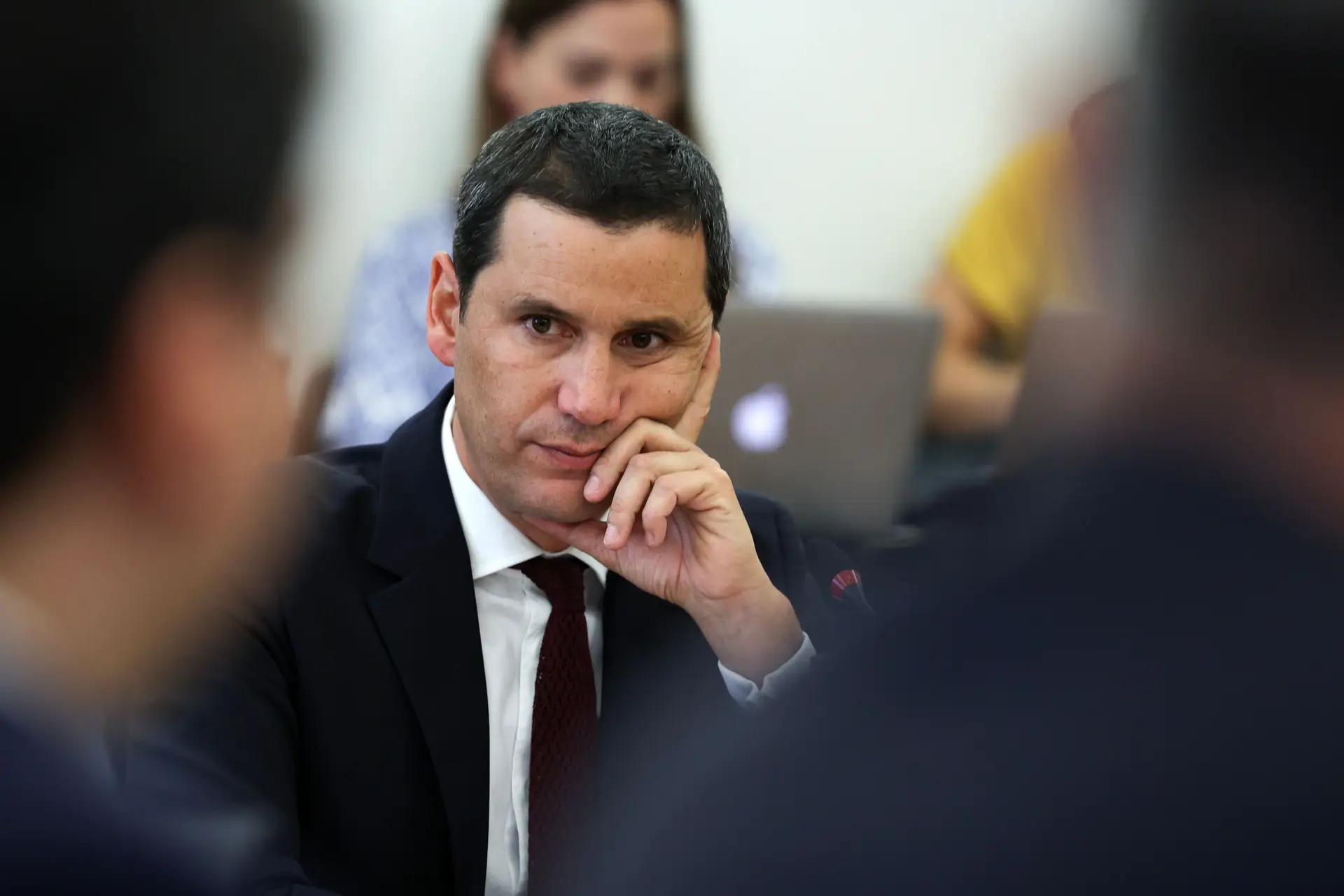 Sondagem SIC/Expresso: maioria quer demissão de Galamba, mas não a ...