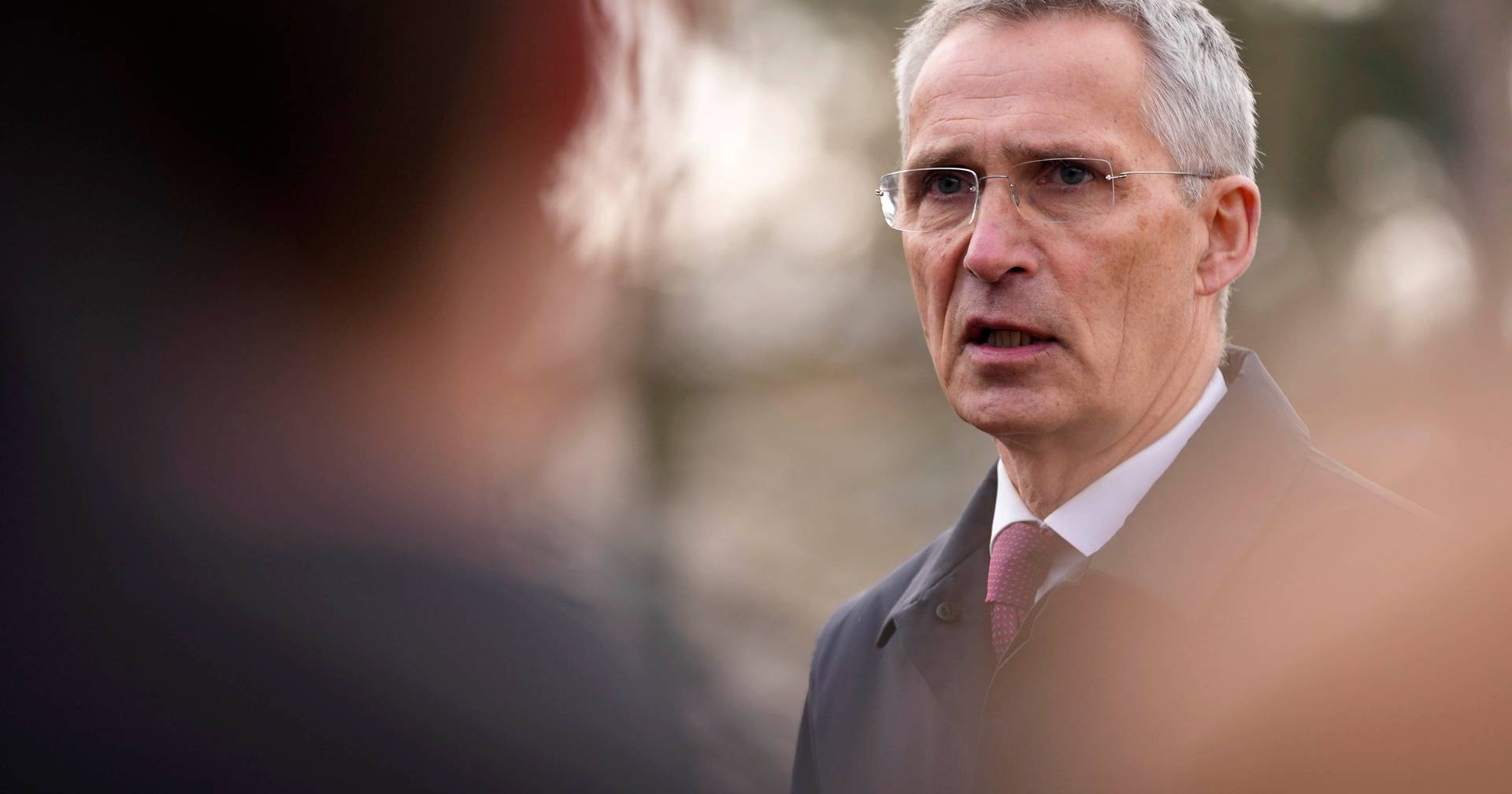 Quais os principais objetivos de Stoltenberg na deslocação a Lisboa ...