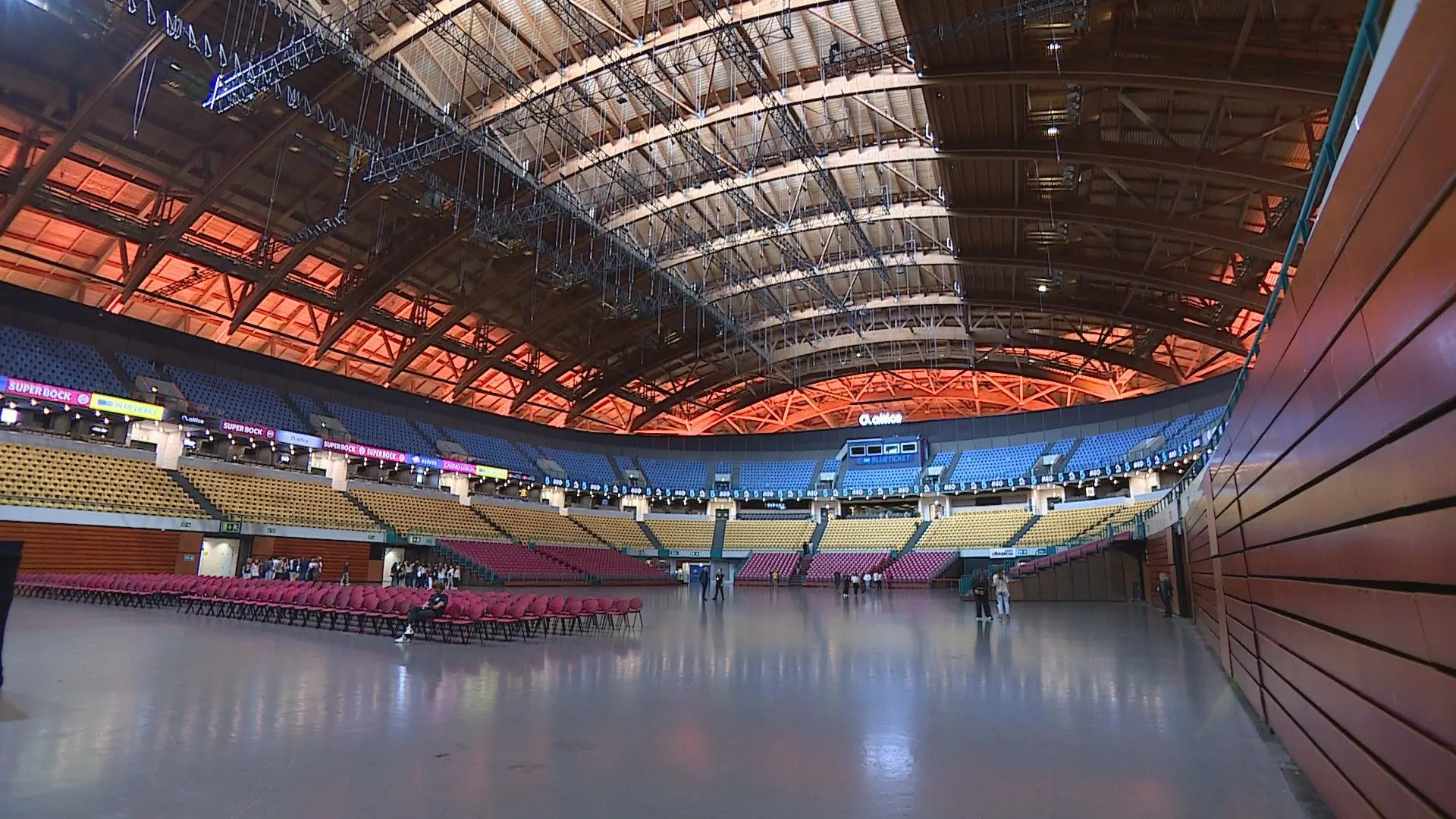 Altice Arena abre portas dos bastidores - SIC Notícias