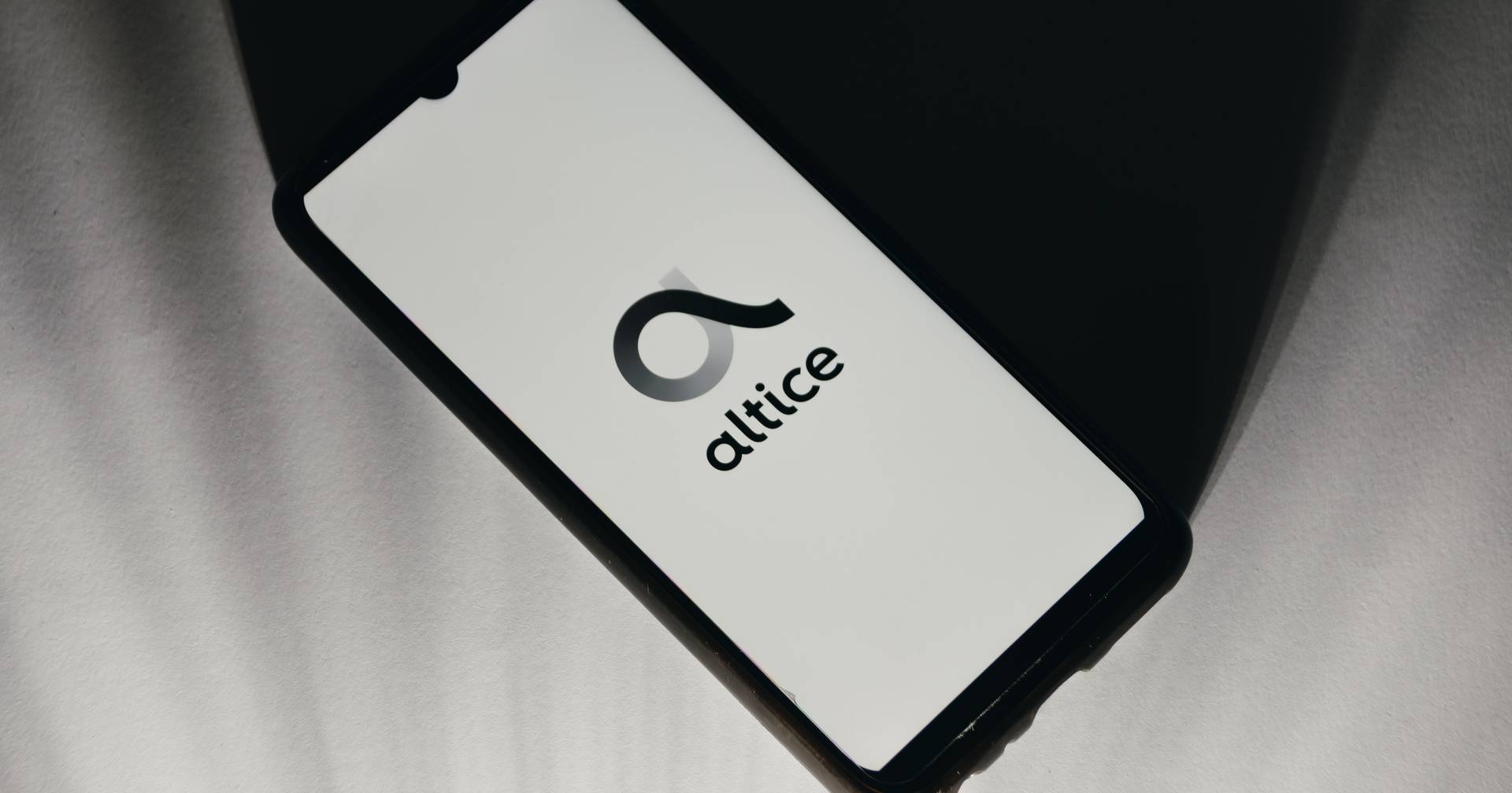 Venda da Altice: CEO diz que para já não há negociações, MEO preparada ...