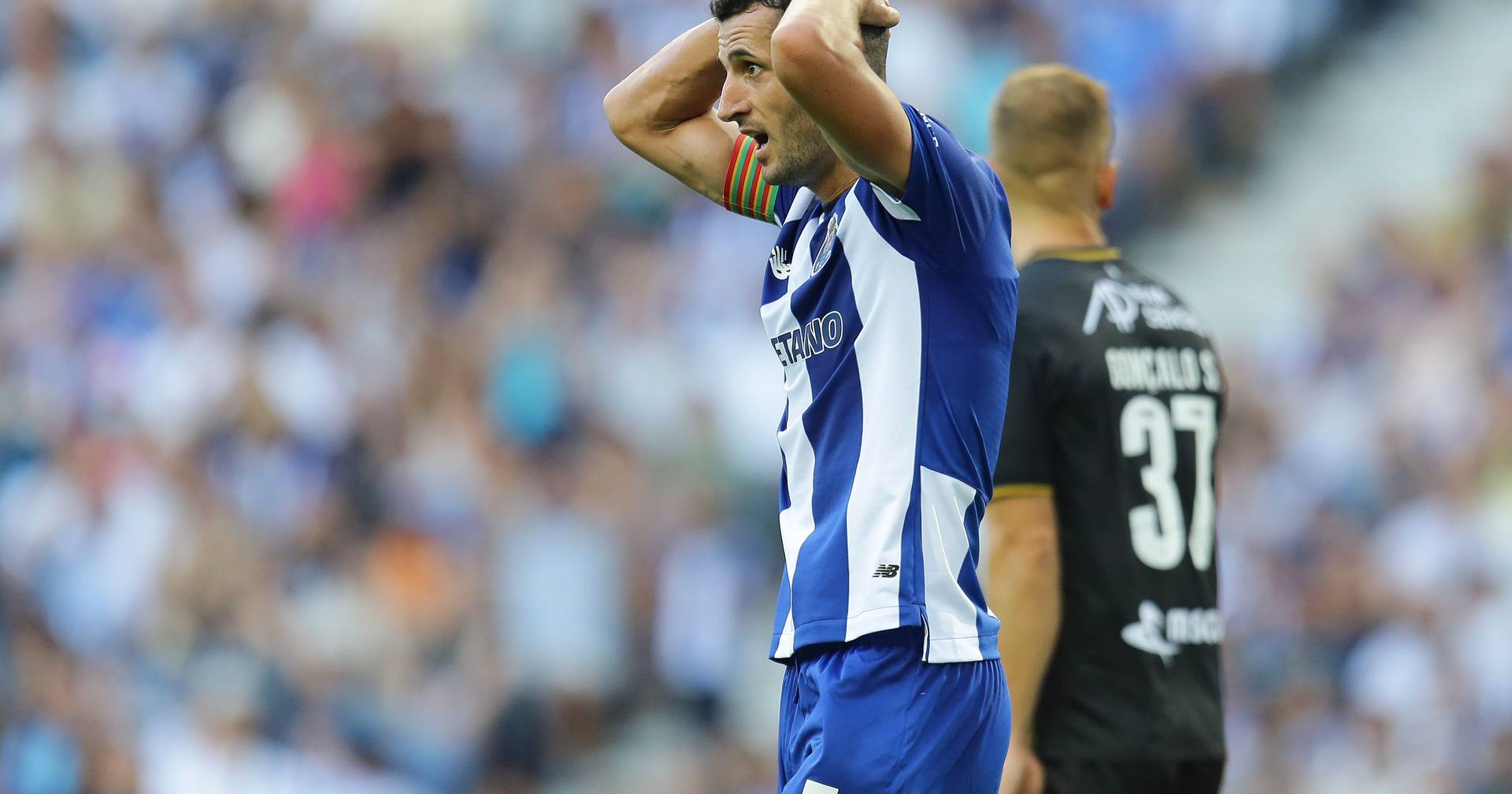 Marcano sofreu rotura do ligamento do joelho direito e vai ser operado ...
