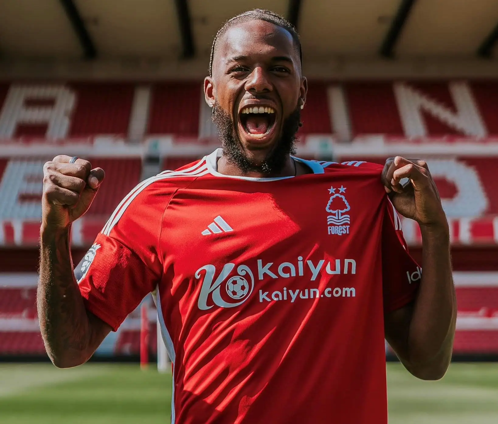 Nuno Tavares ruma ao Nottingham Forest por empréstimo - SIC Notícias