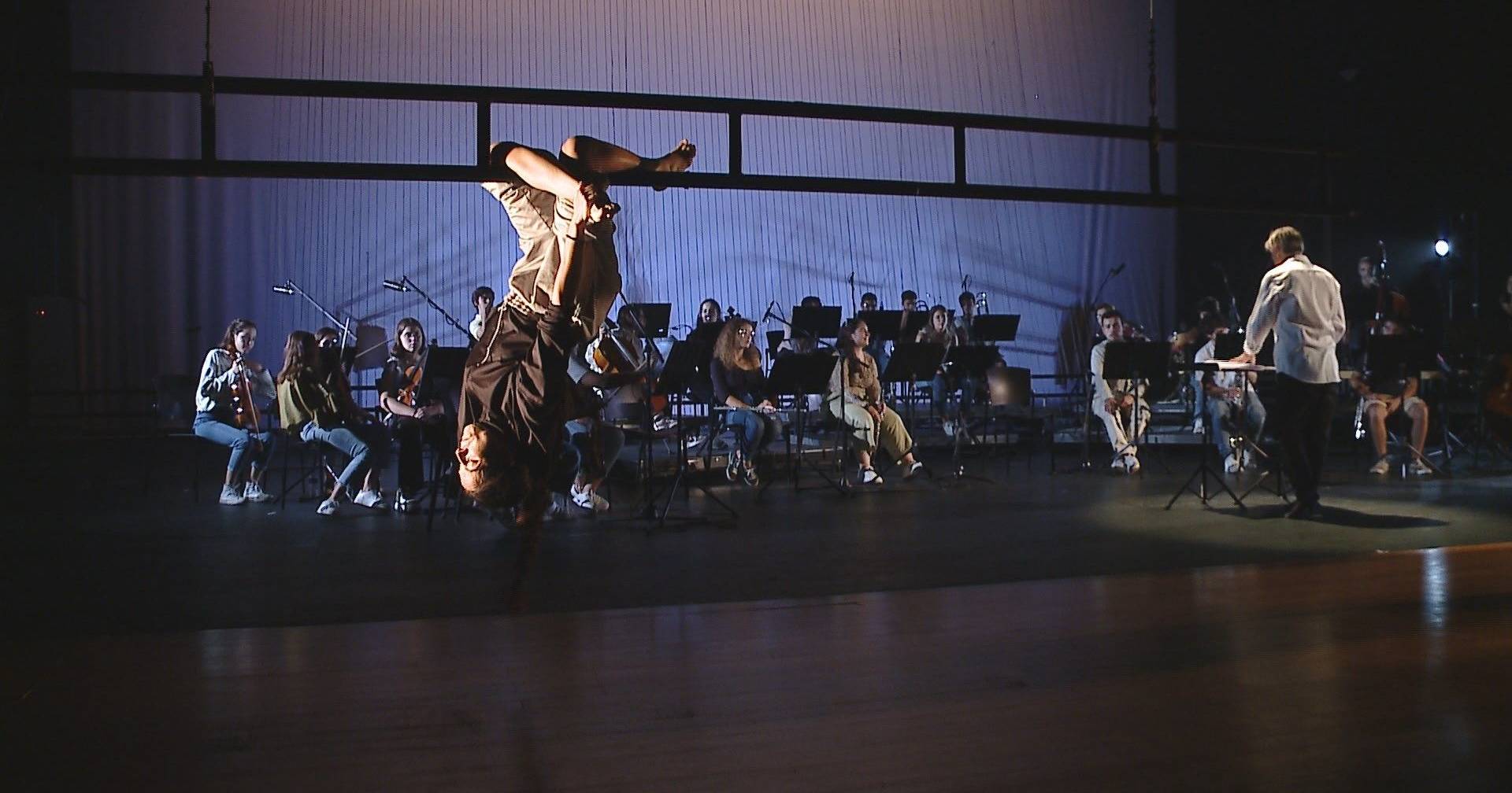 Espetáculo cruza orquestra e dança contemporânea no Dia Mundial da ...