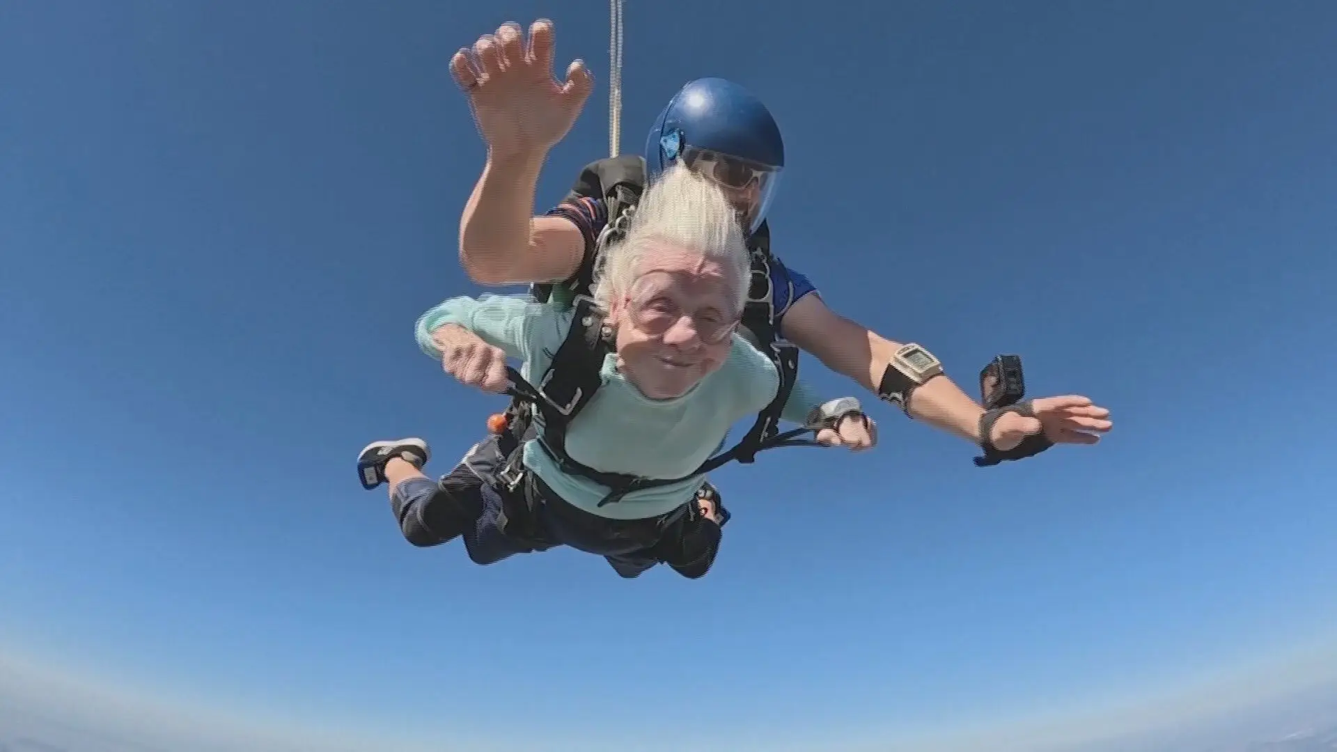 Dorothy Hoffner morreu aos 104, mas uma semana antes saltou de ...