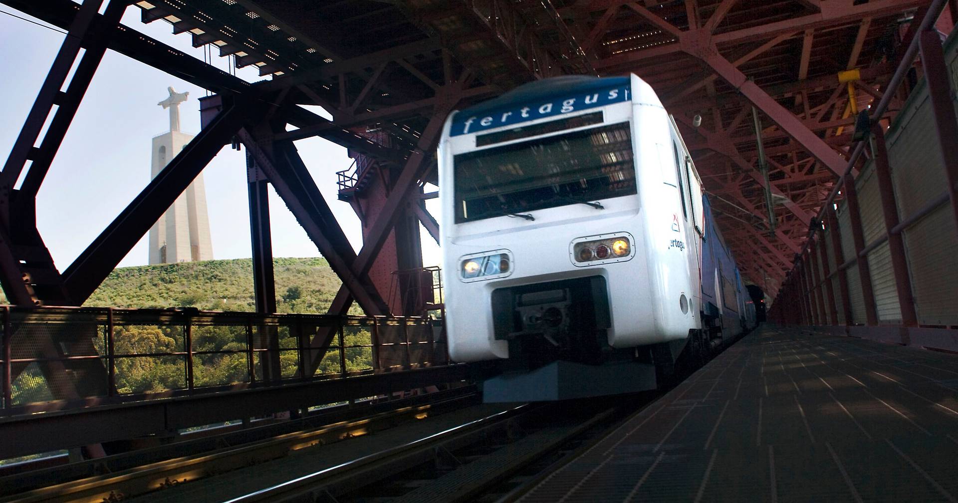 Circulação da Fertagus "totalmente normalizada" entre Setúbal e Lisboa ...