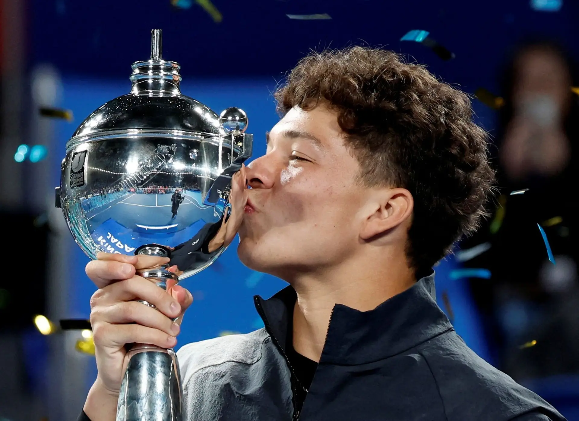 Tenista Ben Shelton conquista primeiro título em Tóquio - SIC Notícias