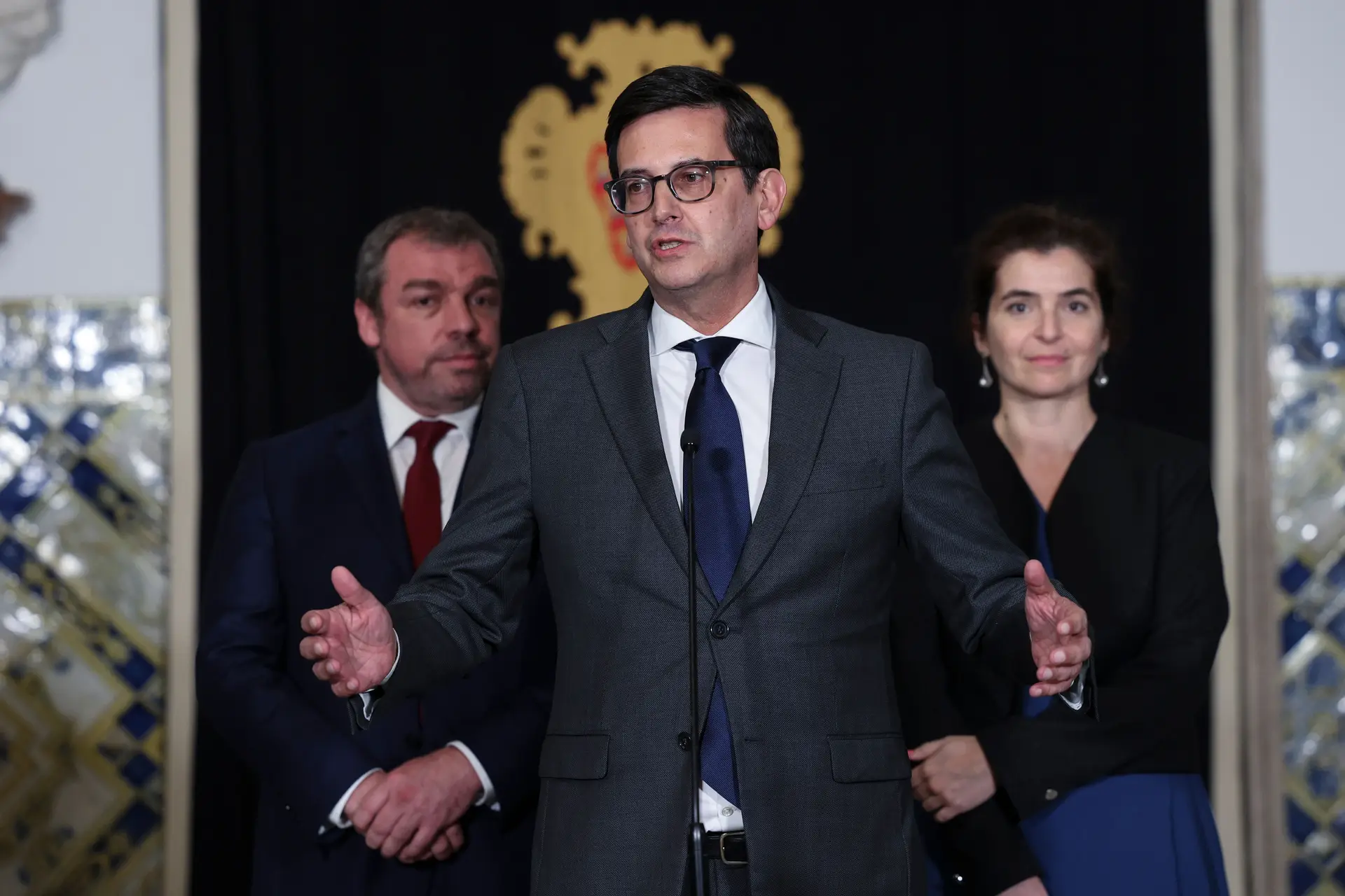 Iniciativa Liberal pede demissão de Mário Centeno - SIC Notícias