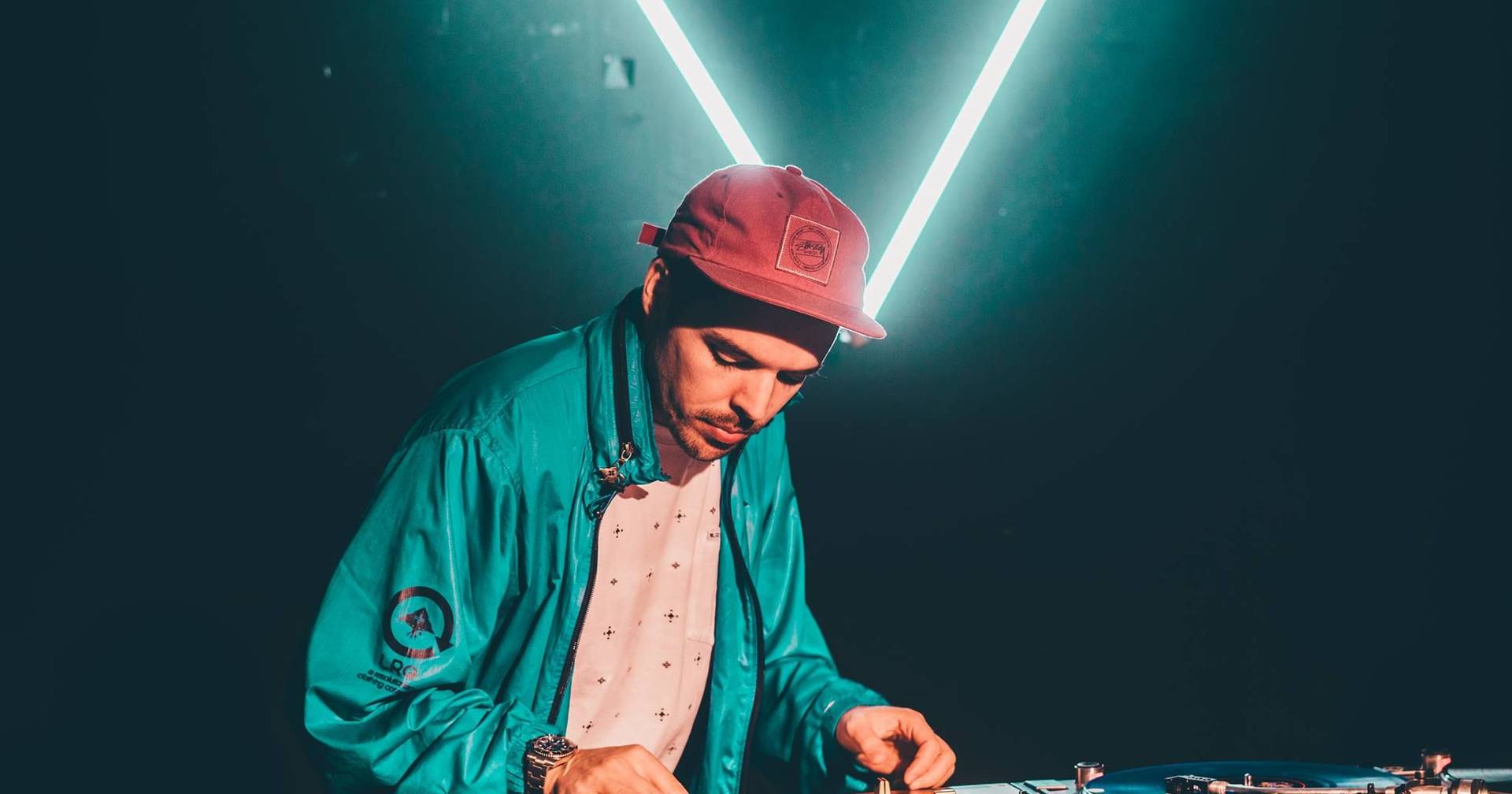 Das aulas de piano a vencedor no Campeonato Mundial de DJ - SIC Notícias