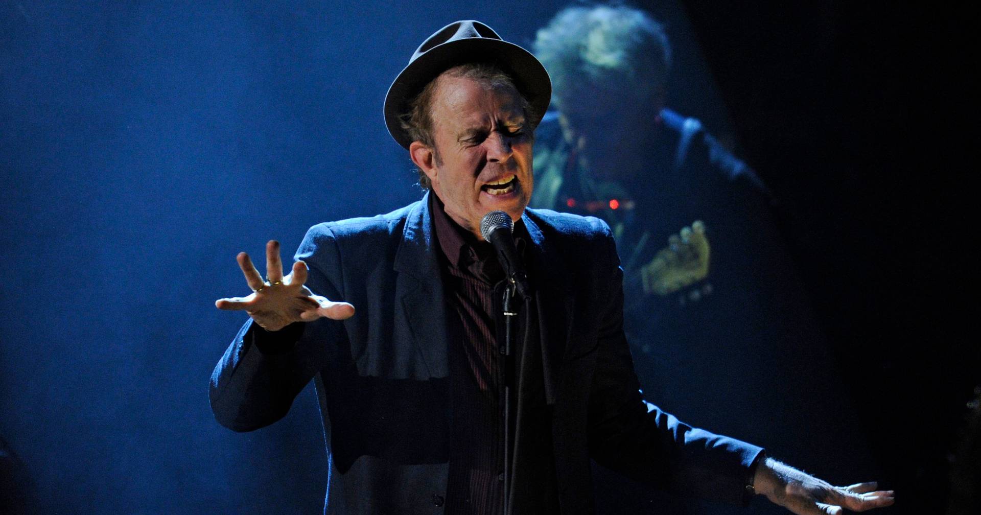 Parabéns Tom Waits, músico norte-americano celebra 74 anos - SIC Notícias