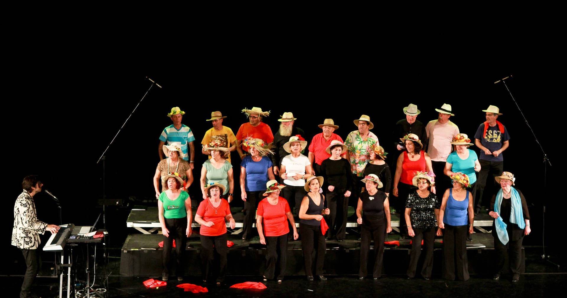 Conheça o coro pouco convencional do distrito de Aveiro que vai lançar ...