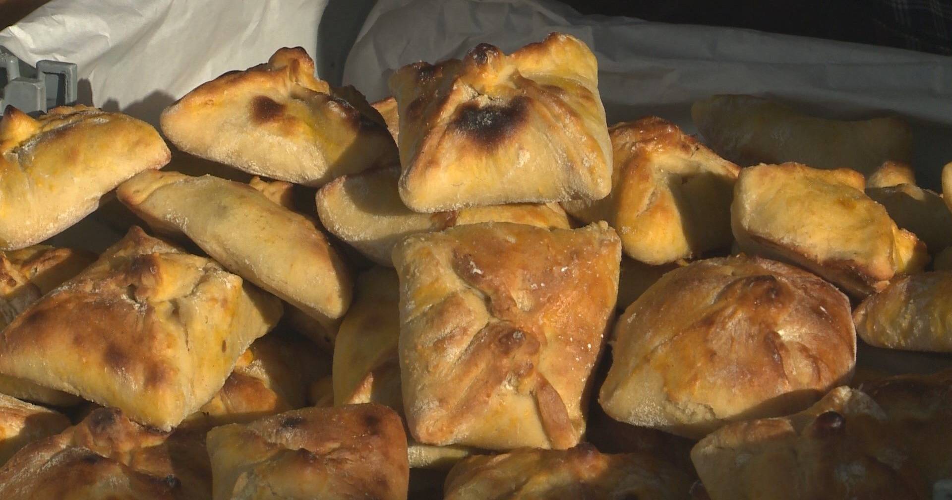 Pitos à porta da capela, a tradição doce que se mantém em Vila Real ...