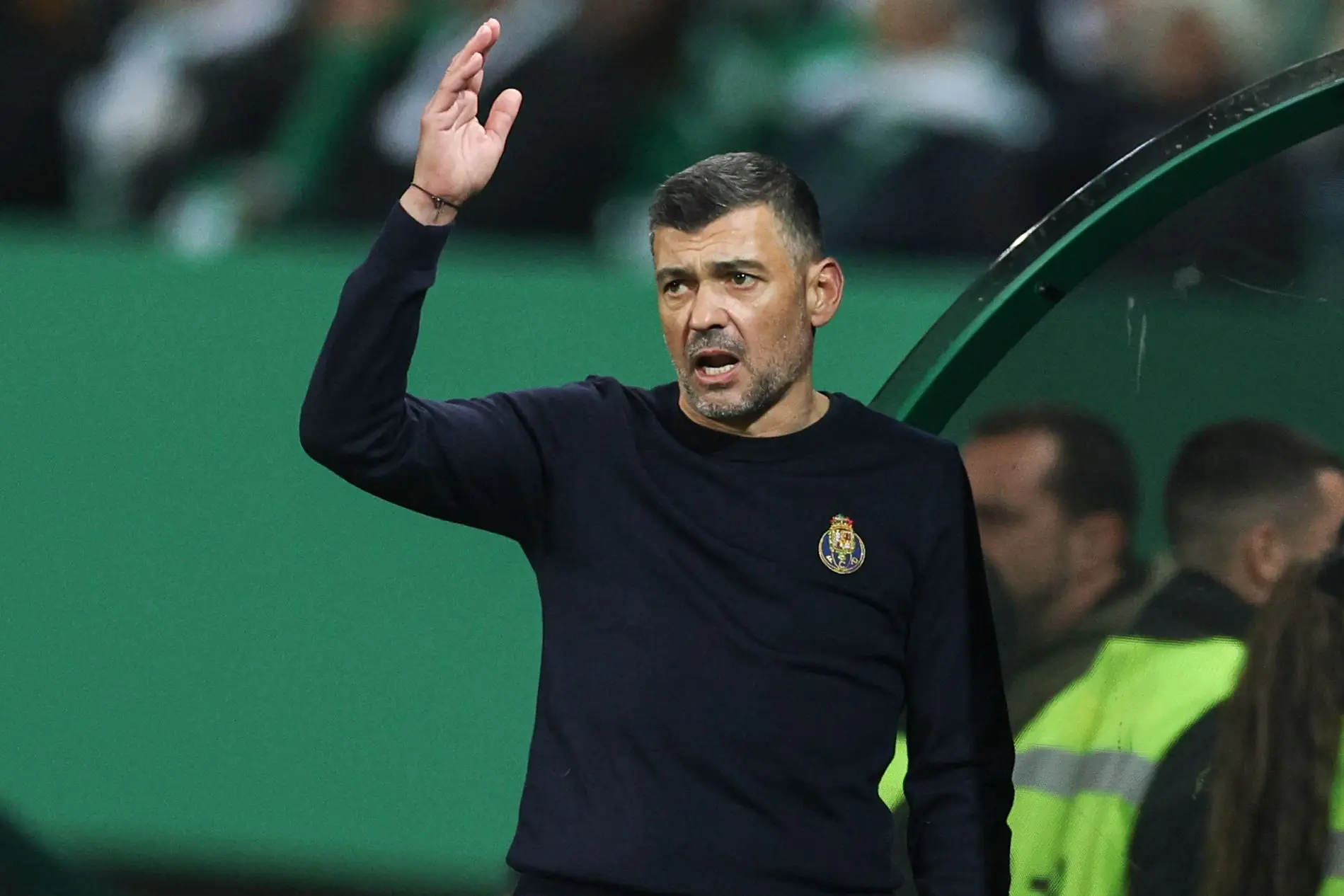 Luís Aguilar: "Se Conceição tem de mandar bocas a alguém tem de ser ...