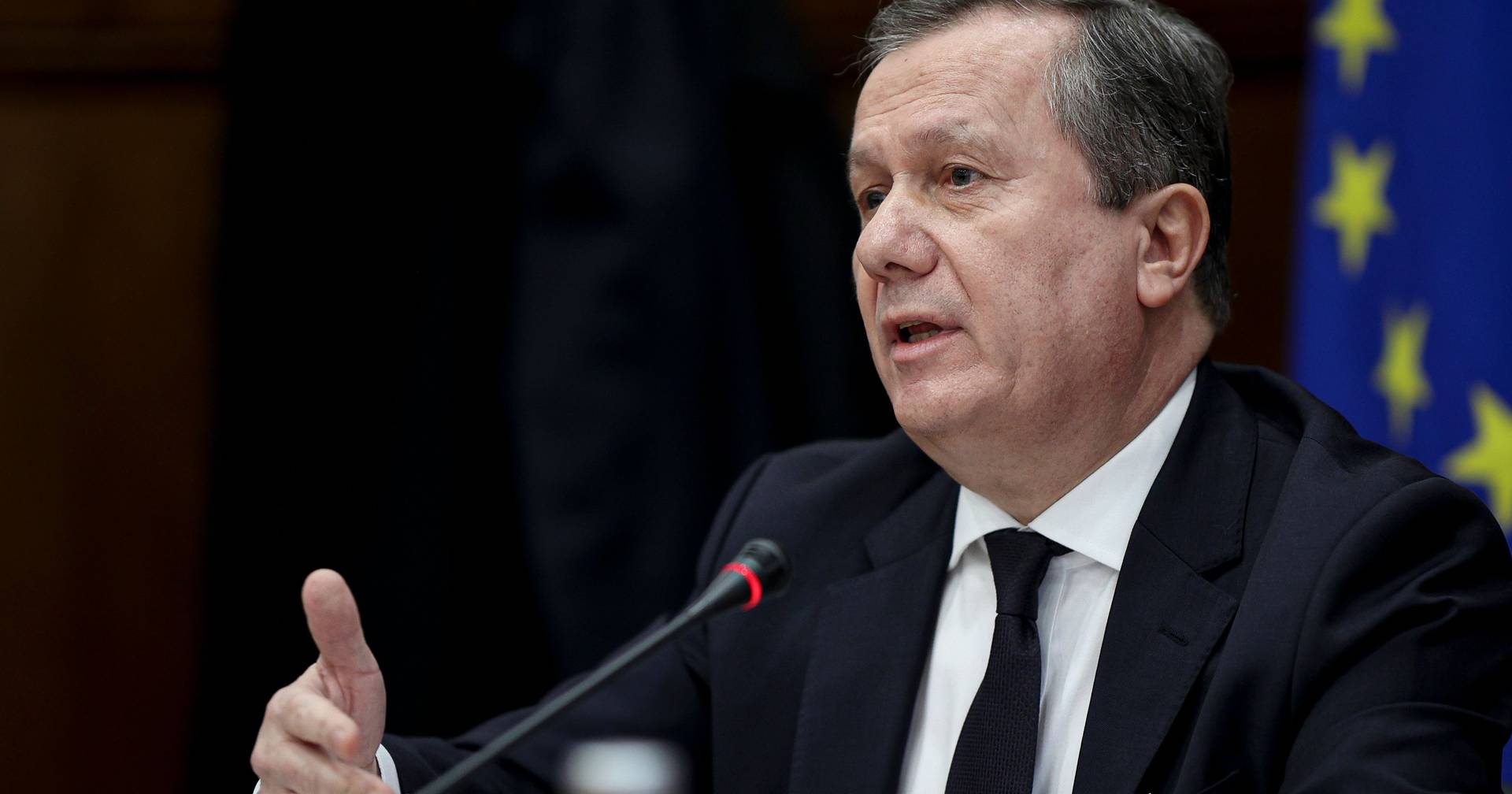 Caso gémeas: presidente do Infarmed diz que preço do medicamento é ...