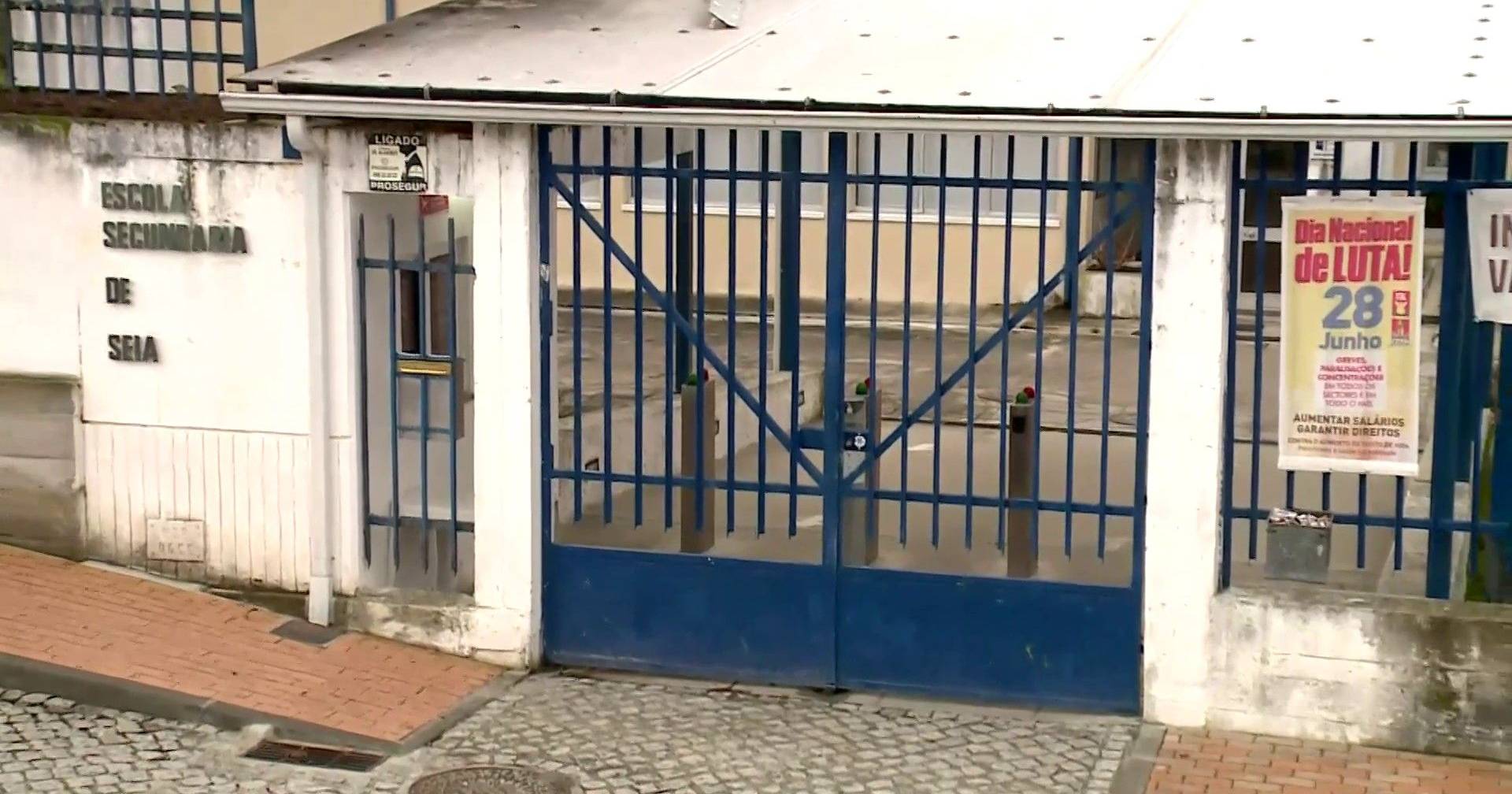 Escola secundária de Seia suspende aulas após morte de aluna - SIC Notícias