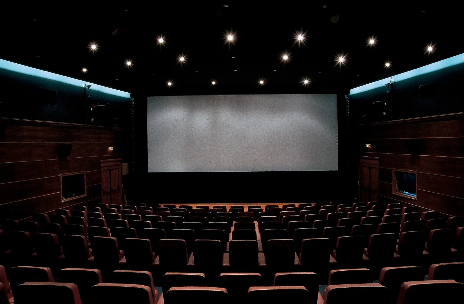 Nos bastidores da cinemateca portuguesa - SIC Notícias