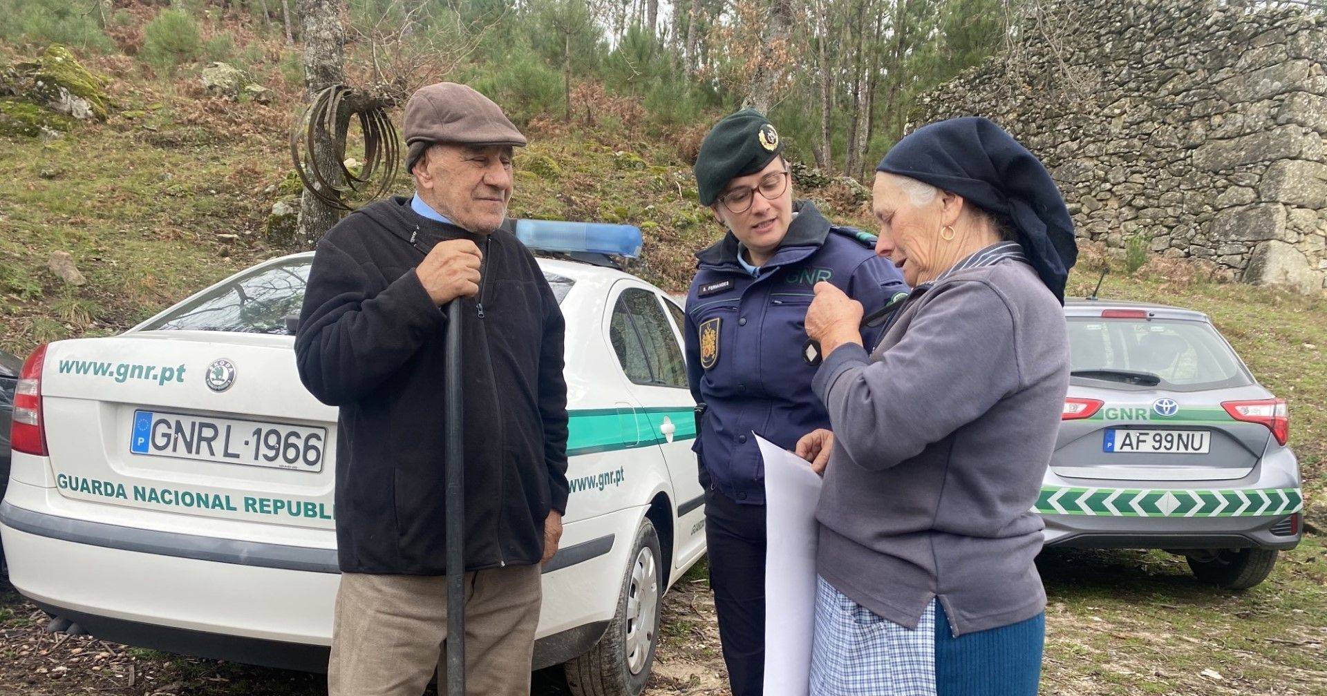 "Olá pai, olá mãe": burlas a idosos aumentaram no ano passado - SIC ...