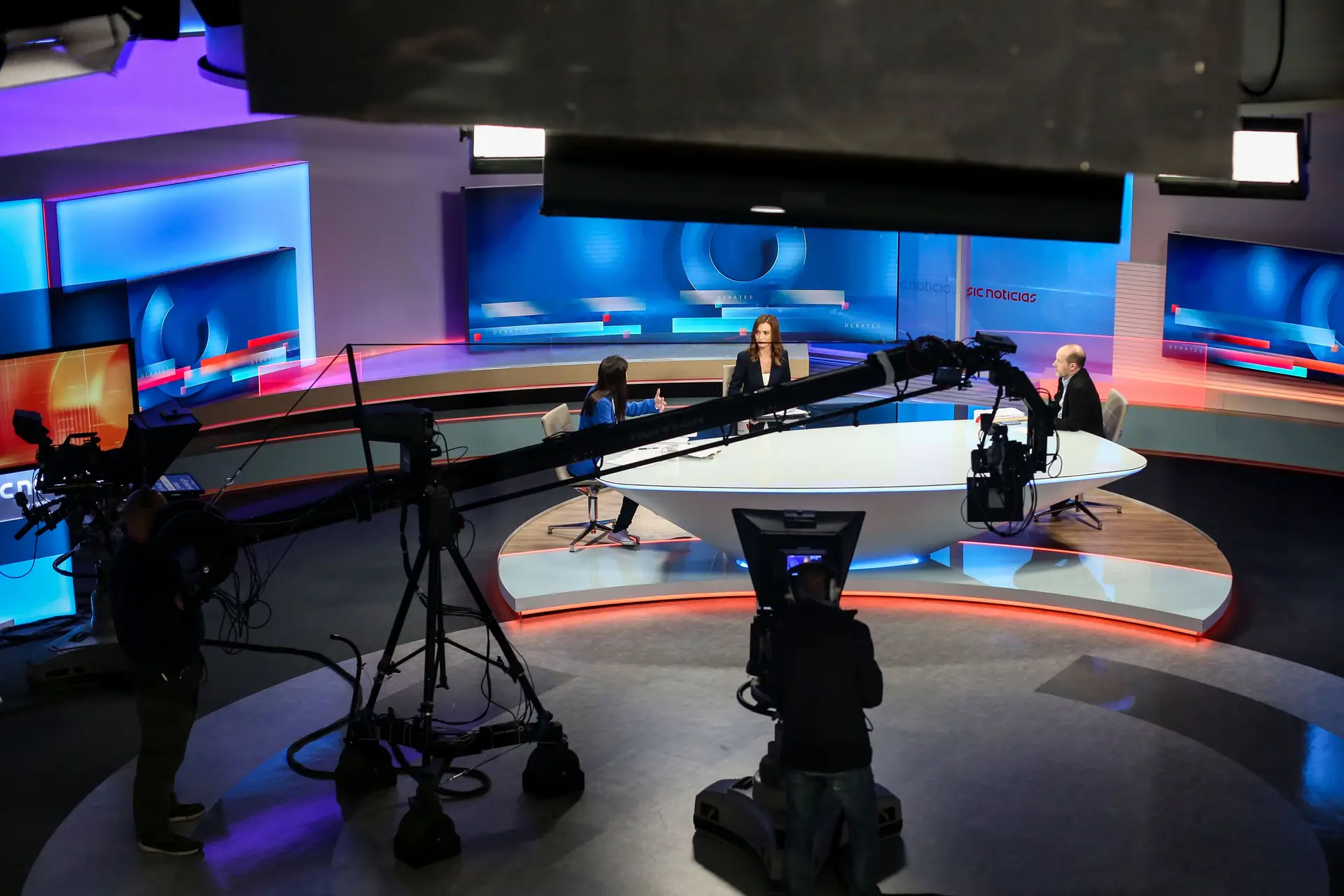 Debate político ou "jogo do empurra" das responsabilidades? - SIC Notícias