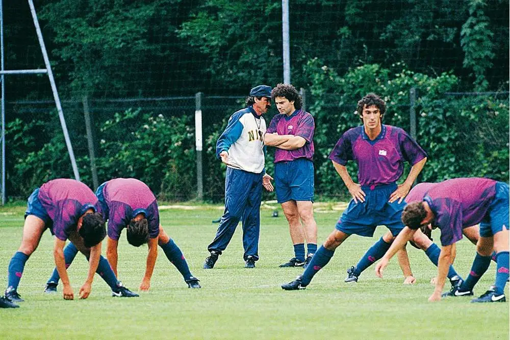 PSG lembra o antigo treinador Artur Jorge como uma "personagem erudita ...