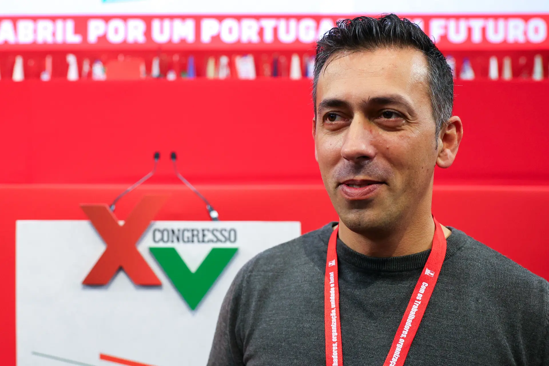Quem é Tiago Oliveira, o novo secretário-geral da CGTP? - SIC Notícias